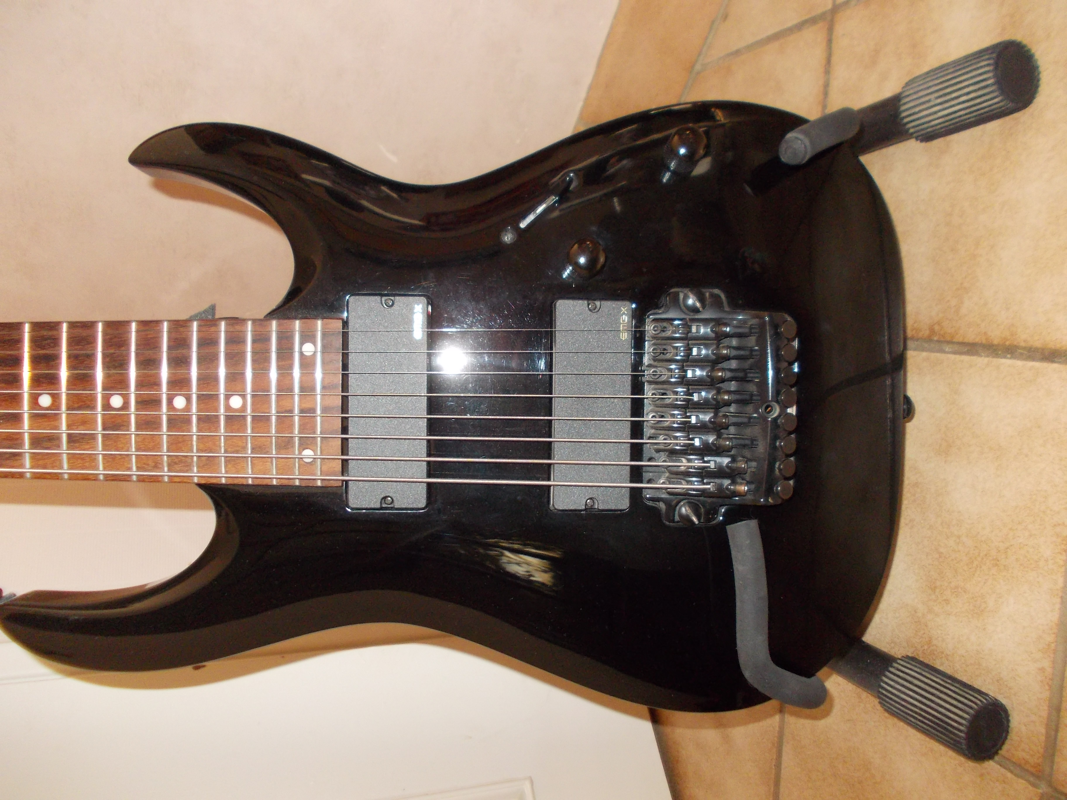 RGA8 - Ibanez RGA8 - Audiofanzine