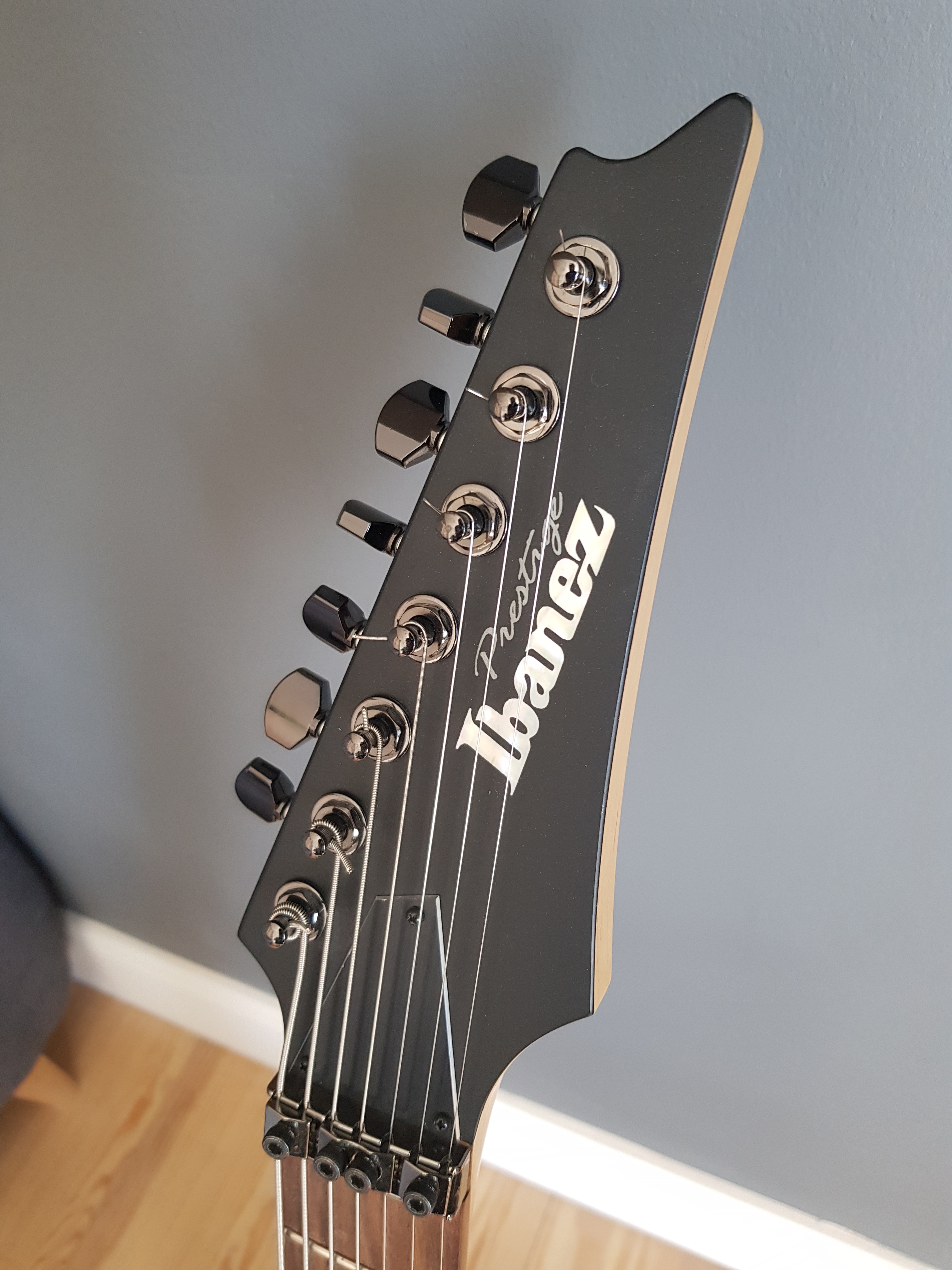 RGD2127Z - Ibanez RGD2127Z - Audiofanzine