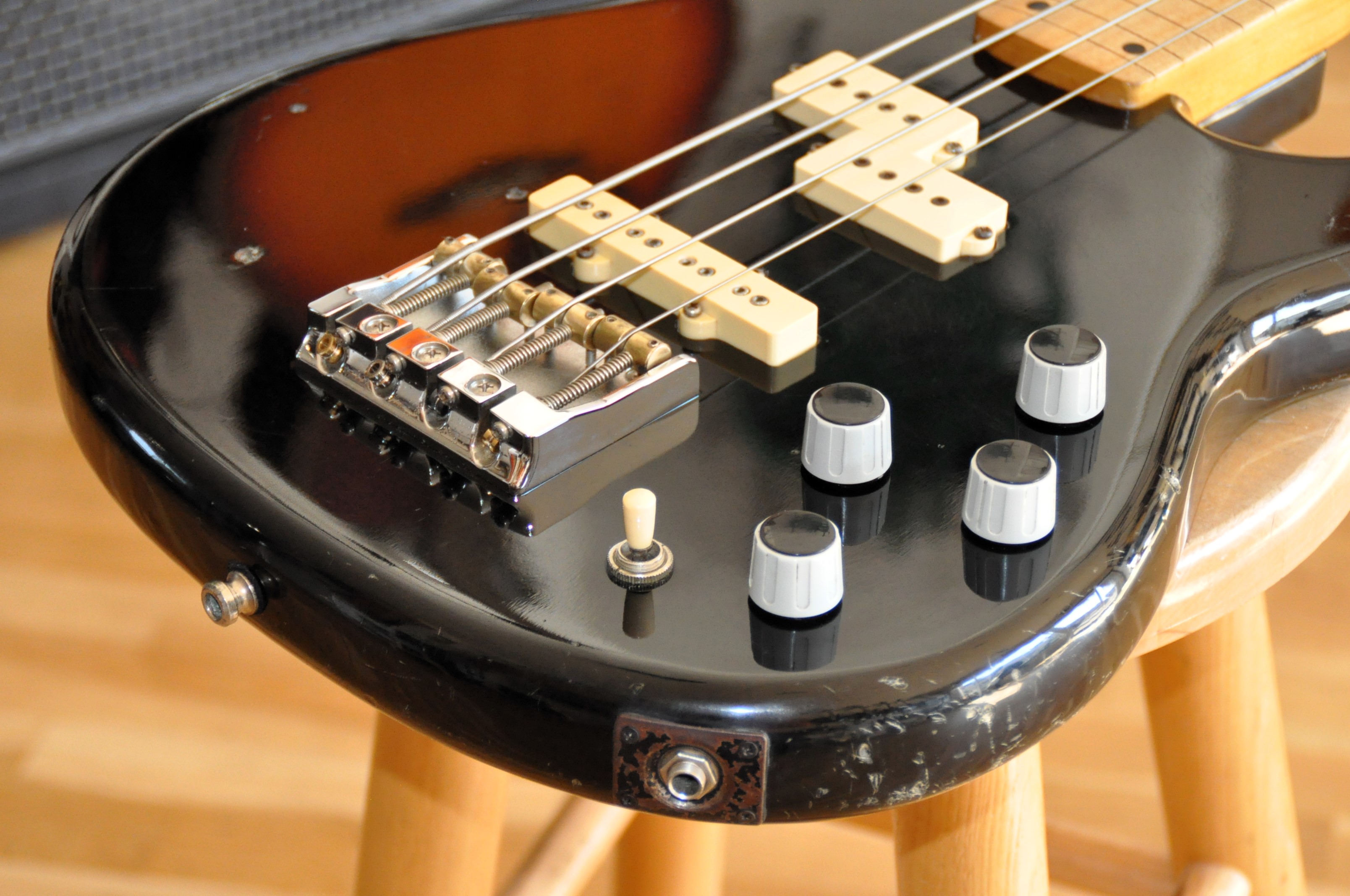 IBANEZ Roadster RS824 Black Fretless Mod (1981 Japan) (Ile-de-France) - Audiofanzine