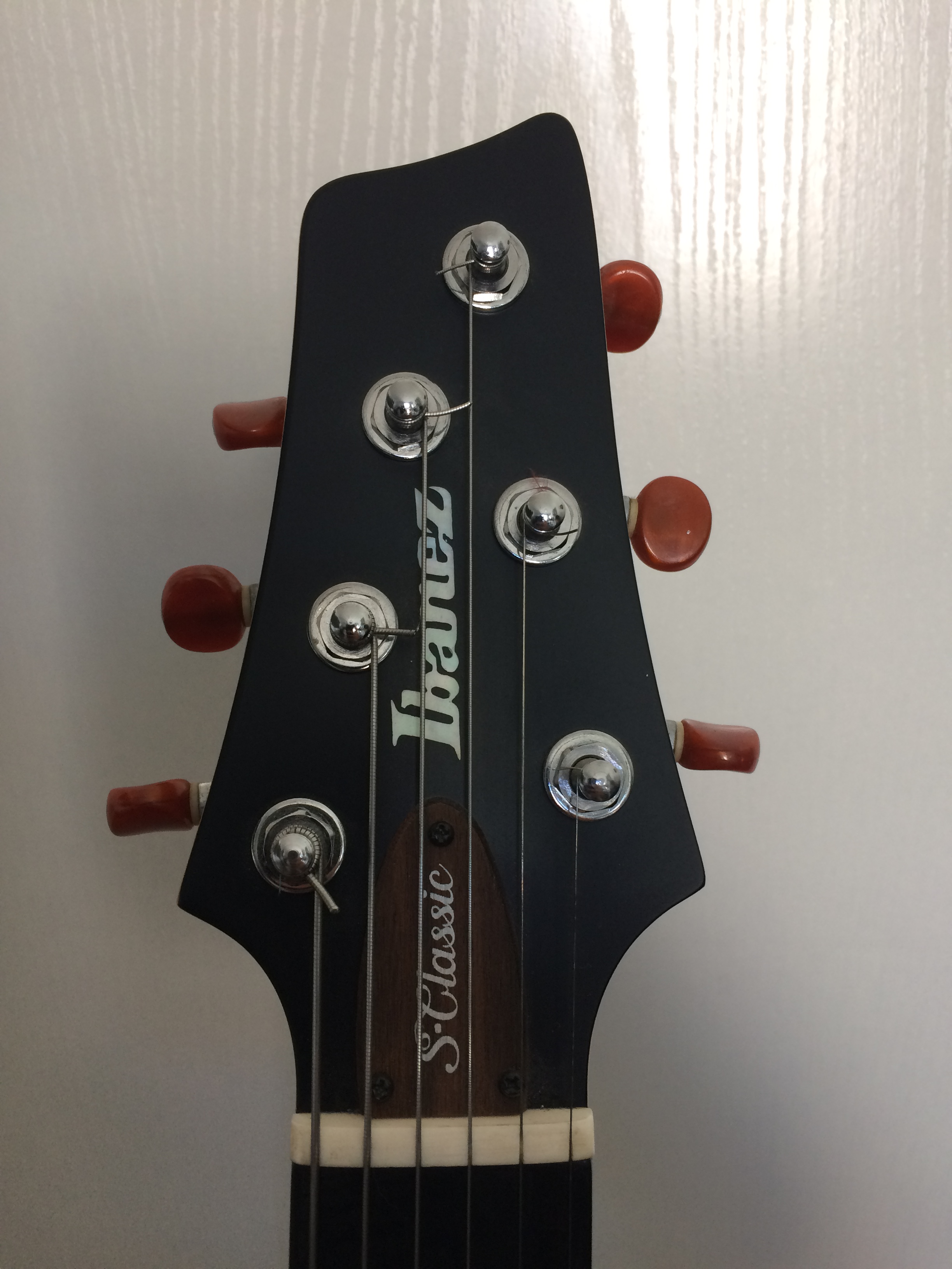 SC420F Yannick Robert - Ibanez SC420F Yannick Robert - Audiofanzine