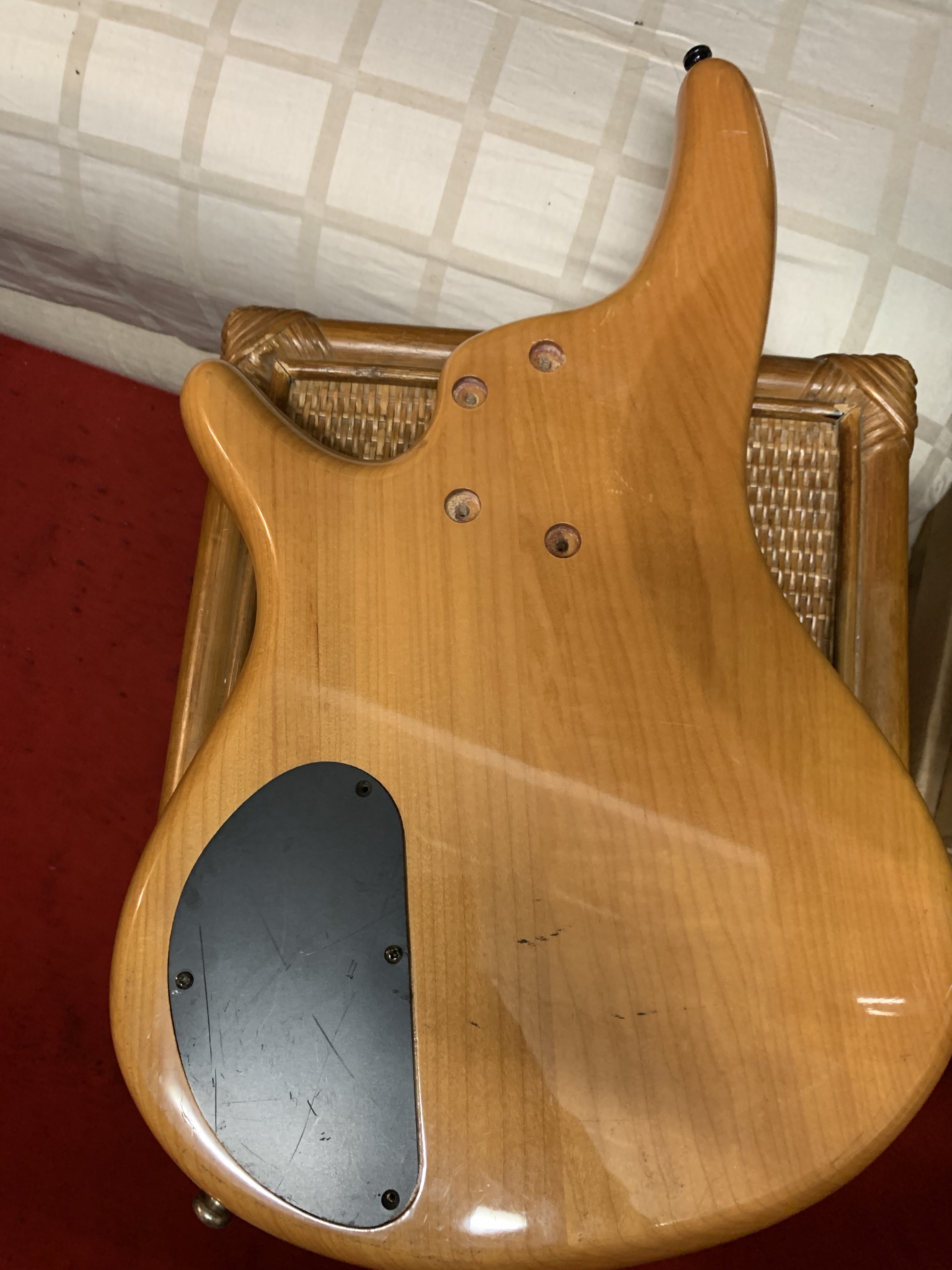 SR1000 - Ibanez SR1000 - Audiofanzine