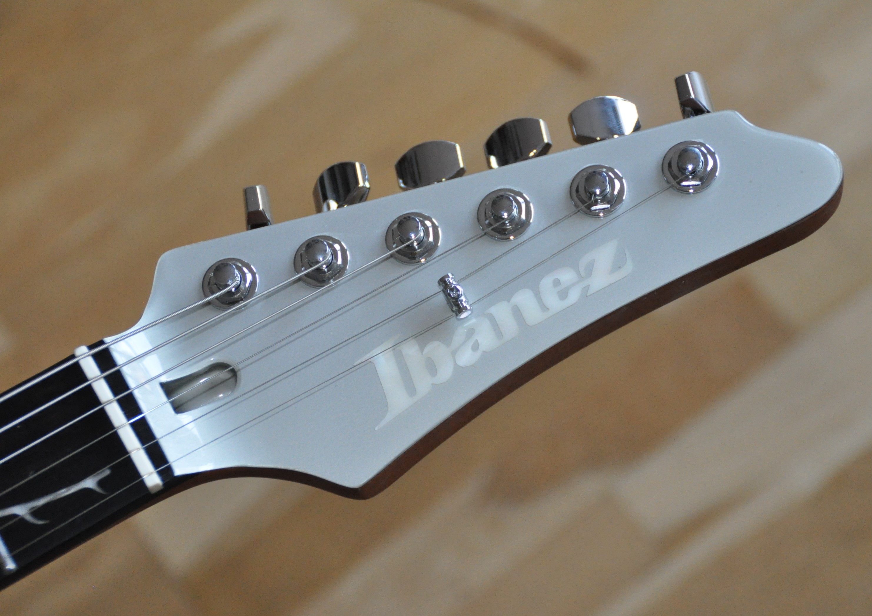 TOD10 Tim Henson Signature - Ibanez TOD10 Tim Henson Signature ...