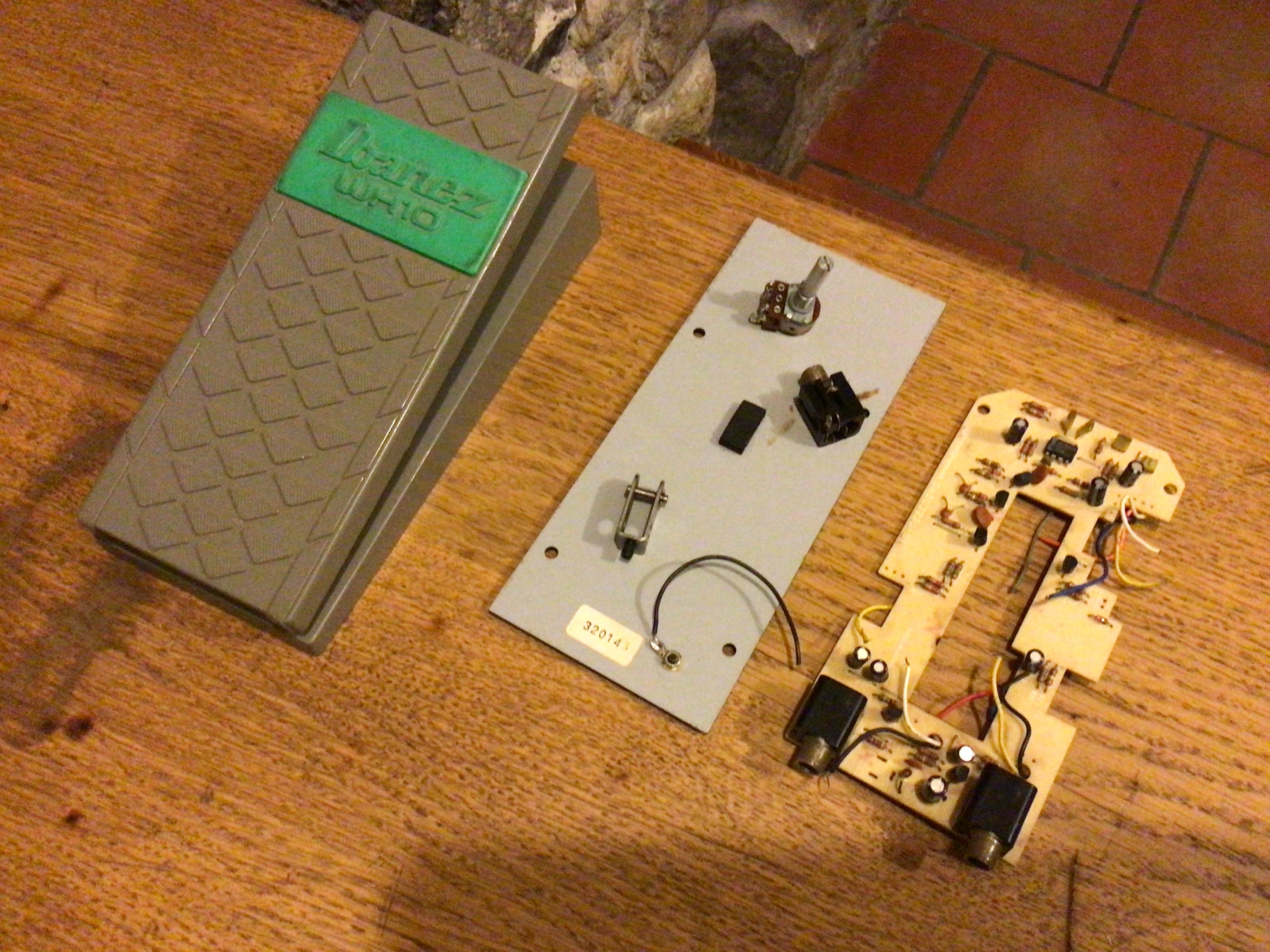 WH10 Wah Wah - Ibanez WH10 Wah Wah - Audiofanzine