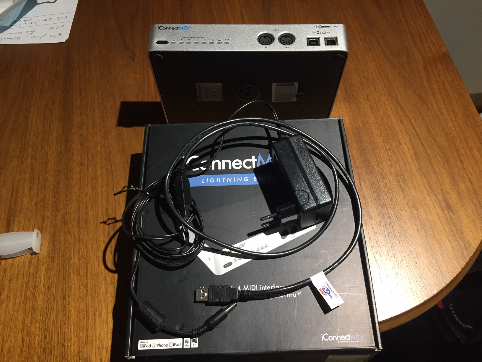 IconnectMIDI 4+ - iConnectivity IconnectMIDI 4+ - Audiofanzine