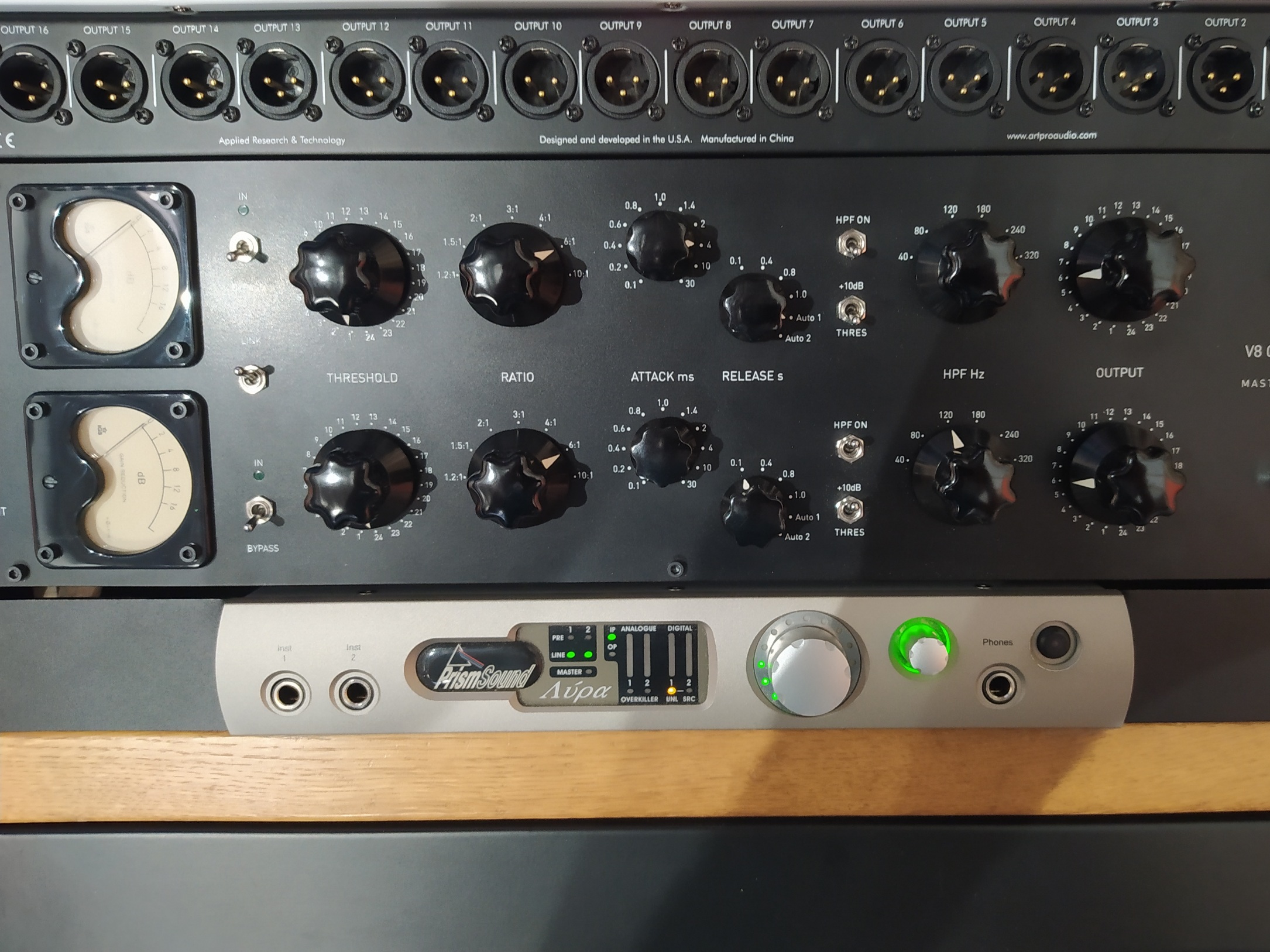 V8 Compressor - IGS Audio V8 Compressor - Audiofanzine