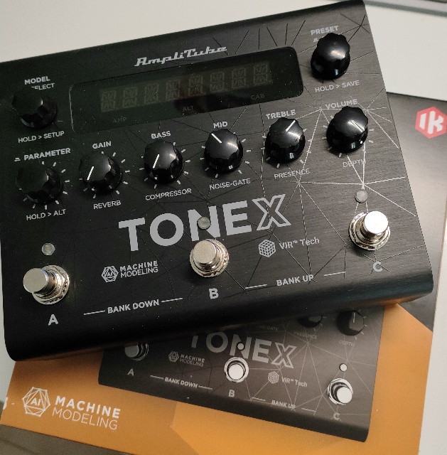 Tonex Pedal - IK Multimedia Tonex Pedal - Audiofanzine