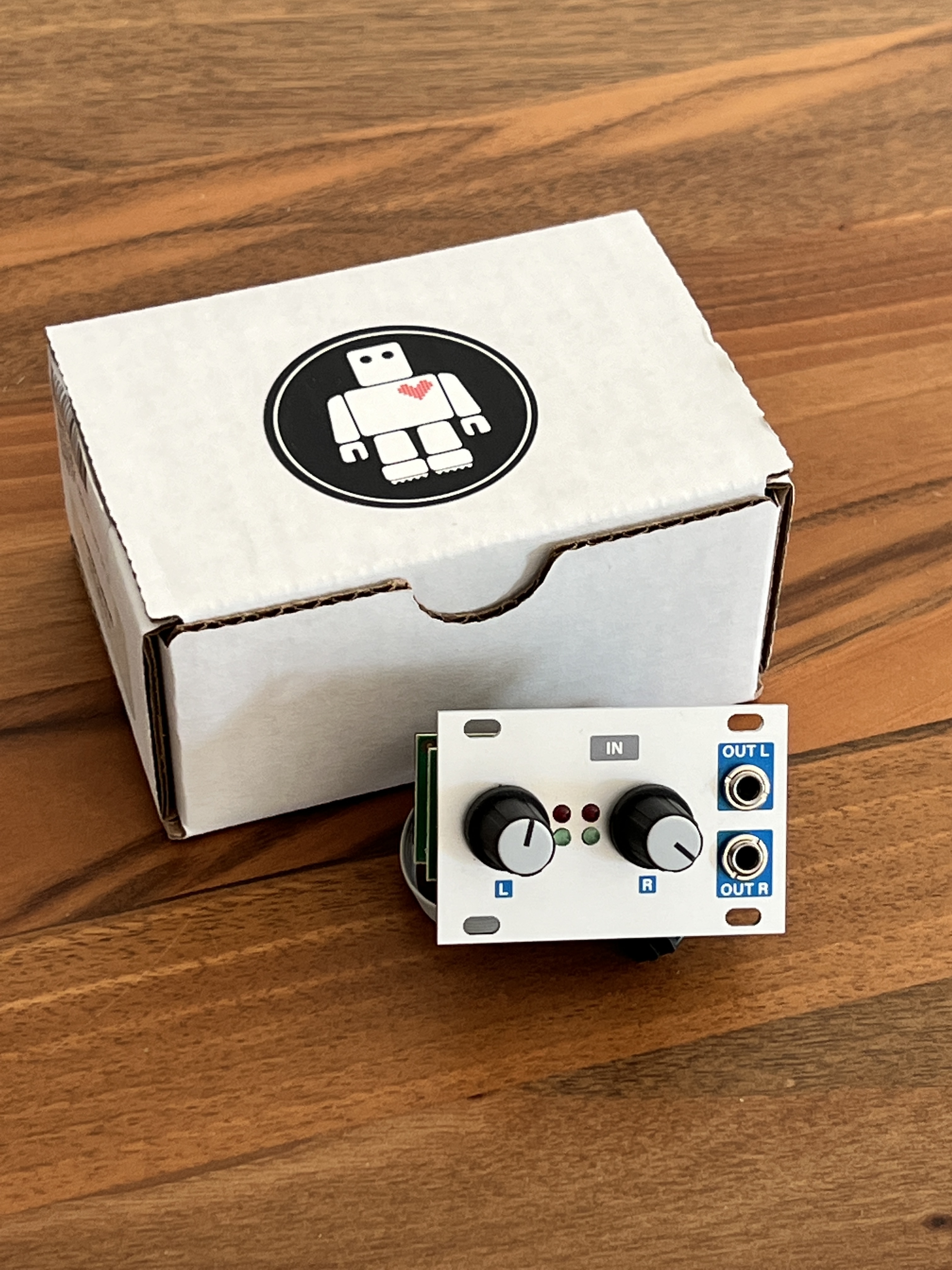 Stereo Line In 1U - Intellijel Designs Stereo Line In 1U - Audiofanzine