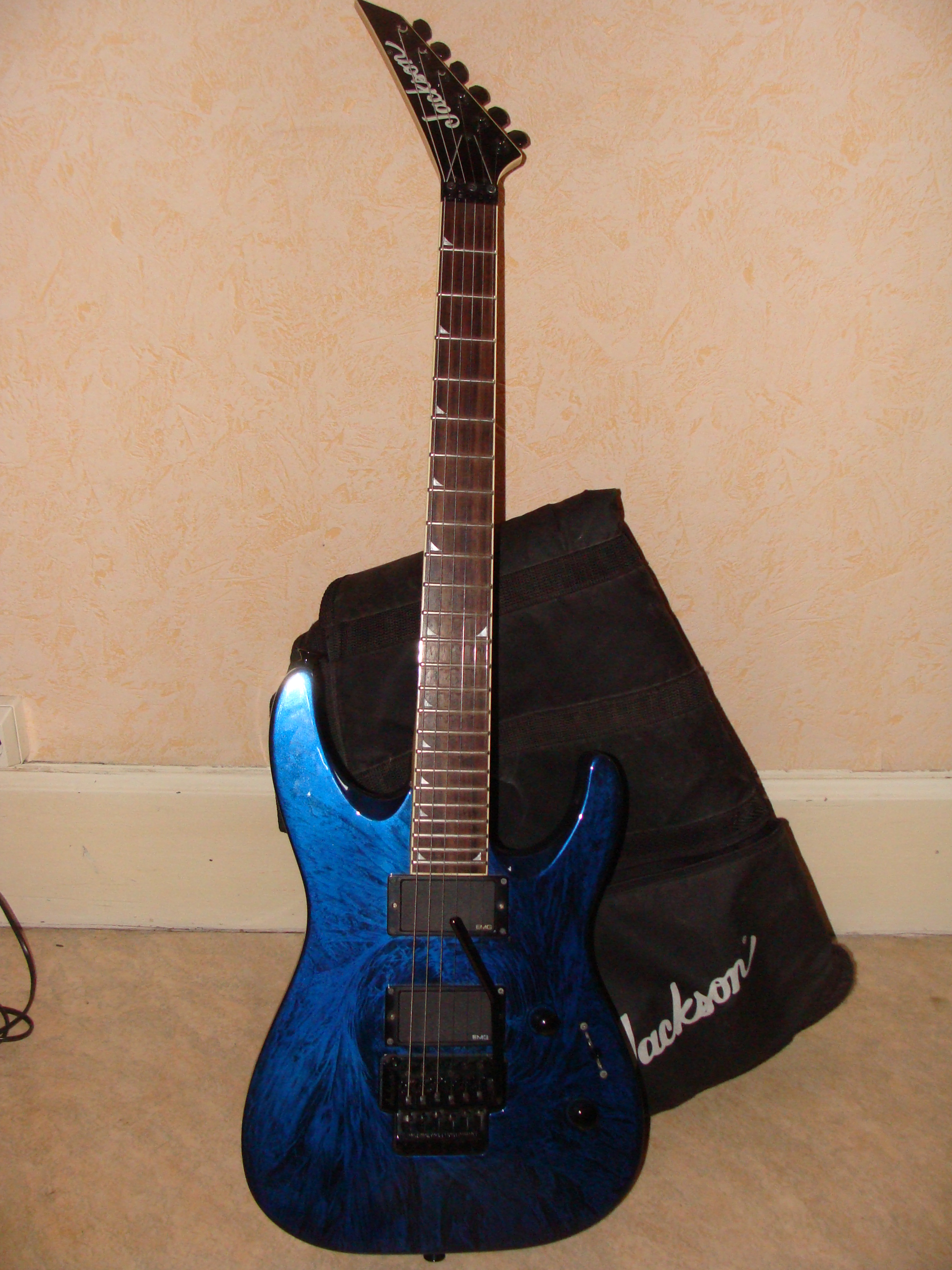 Jackson DKMG Dinky image (#404703) - Audiofanzine