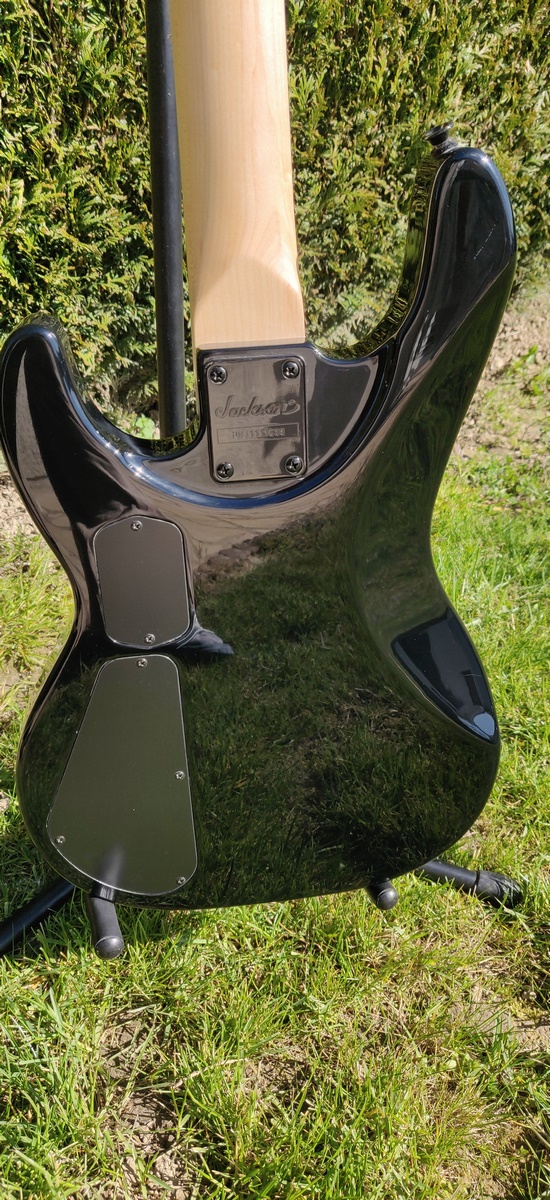 JS3 Concert Bass - Jackson JS3 Concert Bass - Audiofanzine