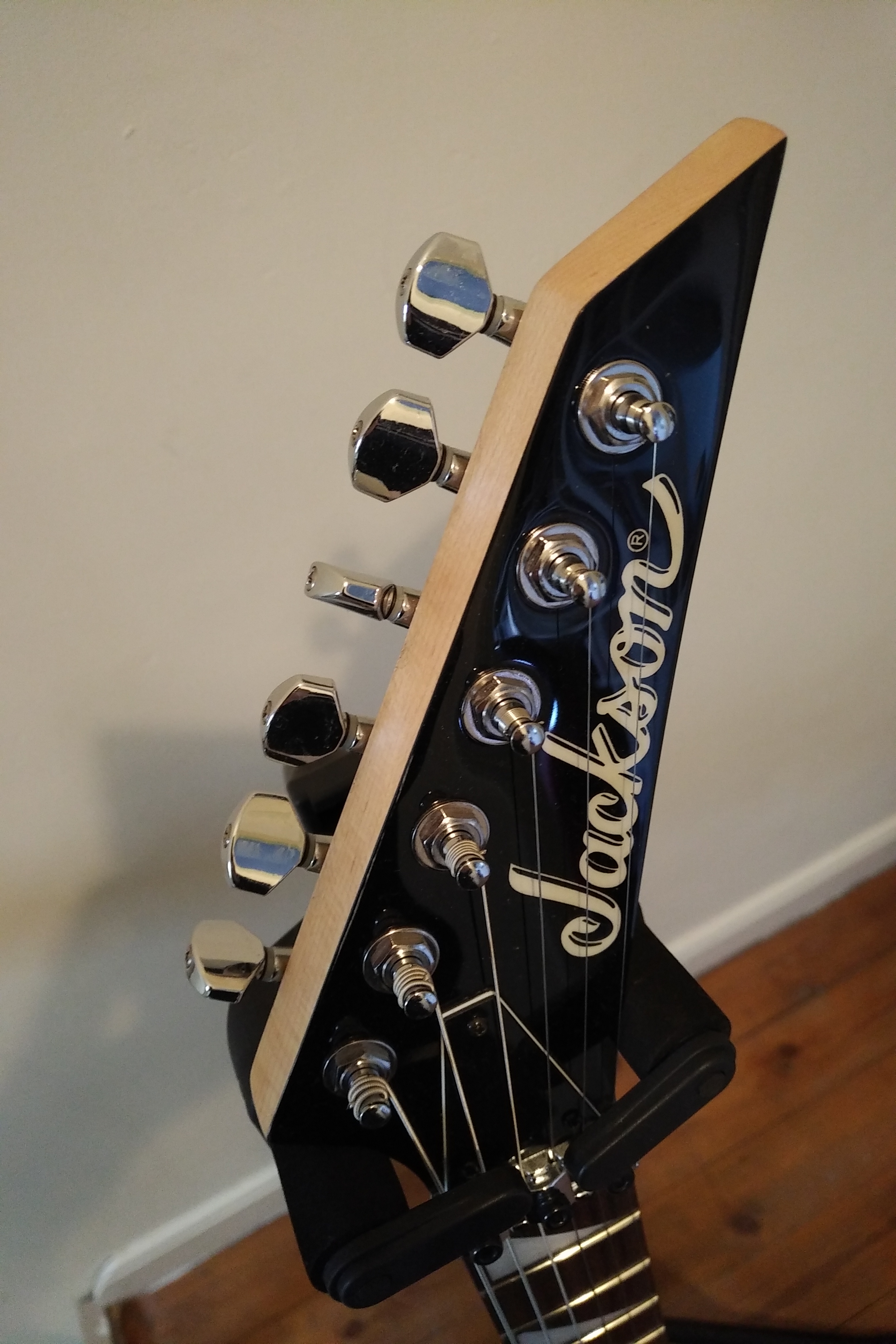 JS32 RHOADS - Jackson JS32 Rhoads - Audiofanzine
