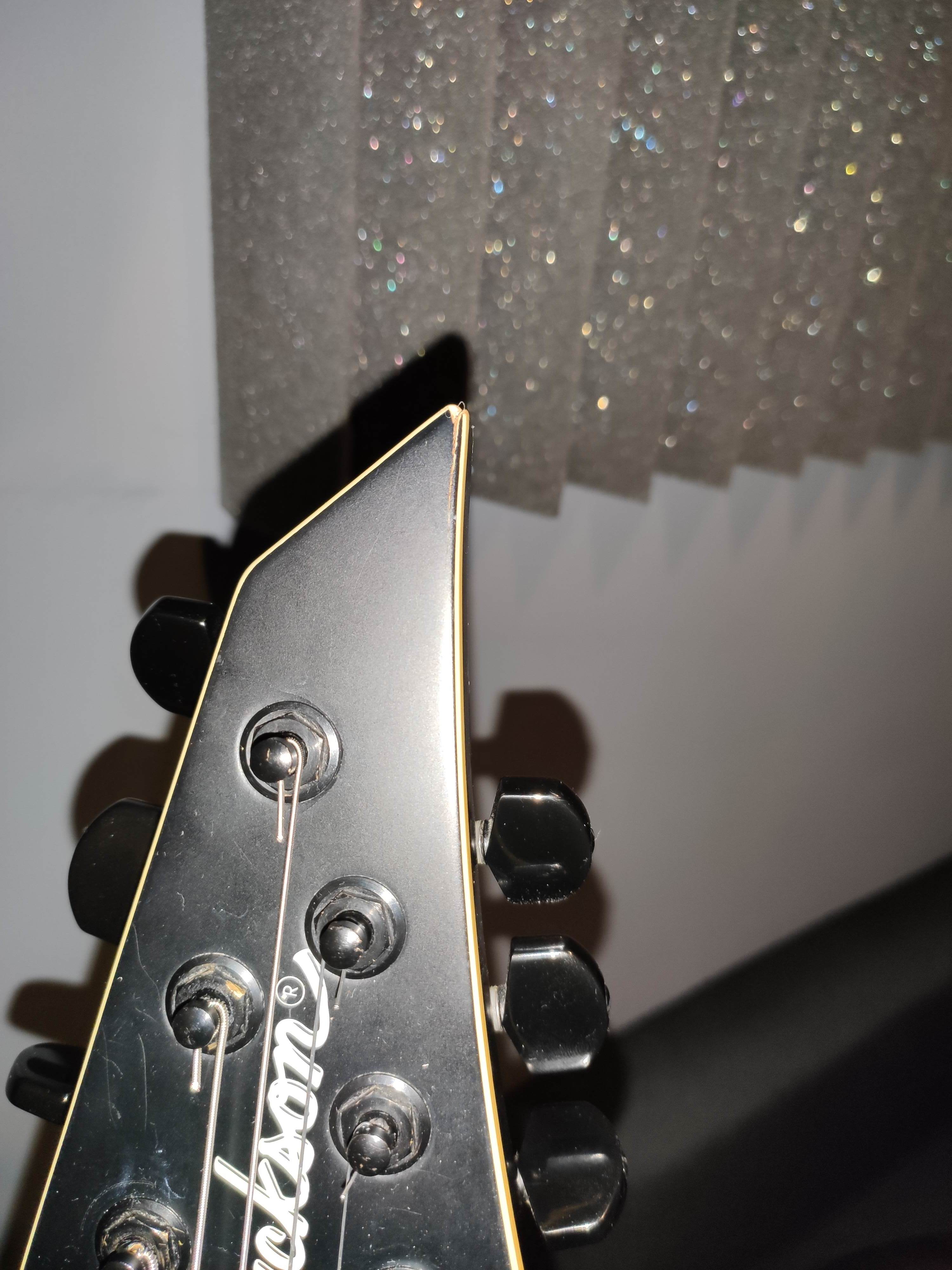 SLSMG Super Lightweight Soloist Jackson - Audiofanzine