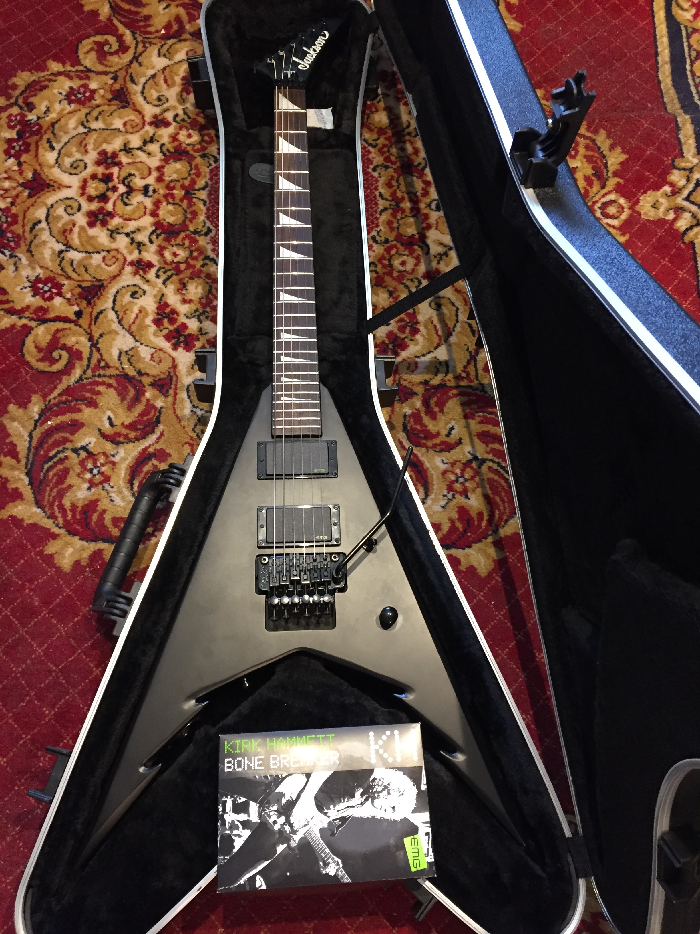 USA Signature Corey Beaulieu King V KV6 Jackson - Audiofanzine