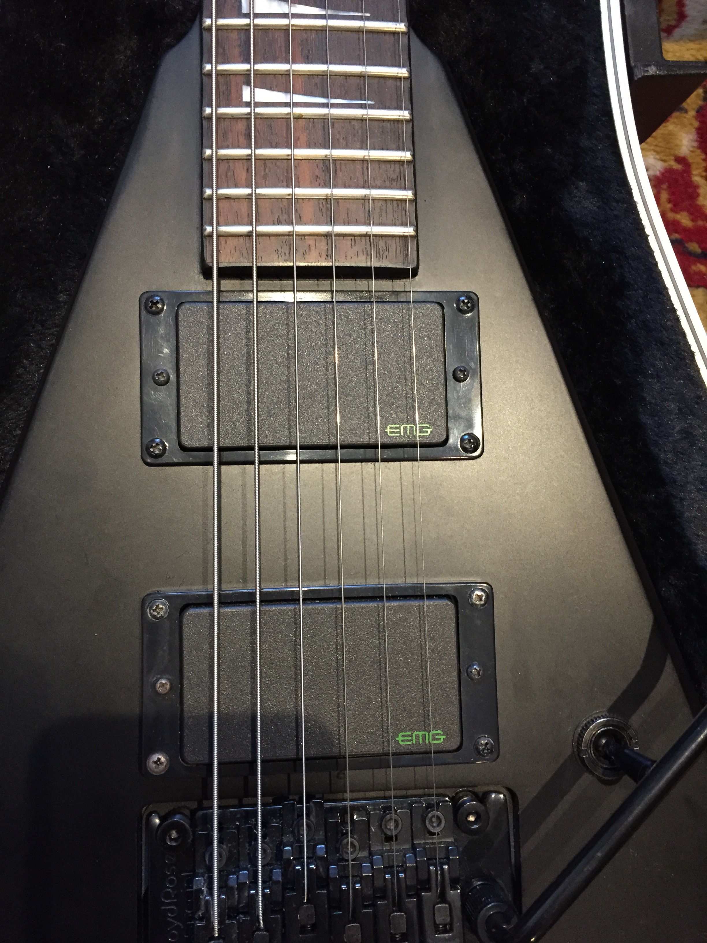 USA Signature Corey Beaulieu King V KV6 Jackson - Audiofanzine