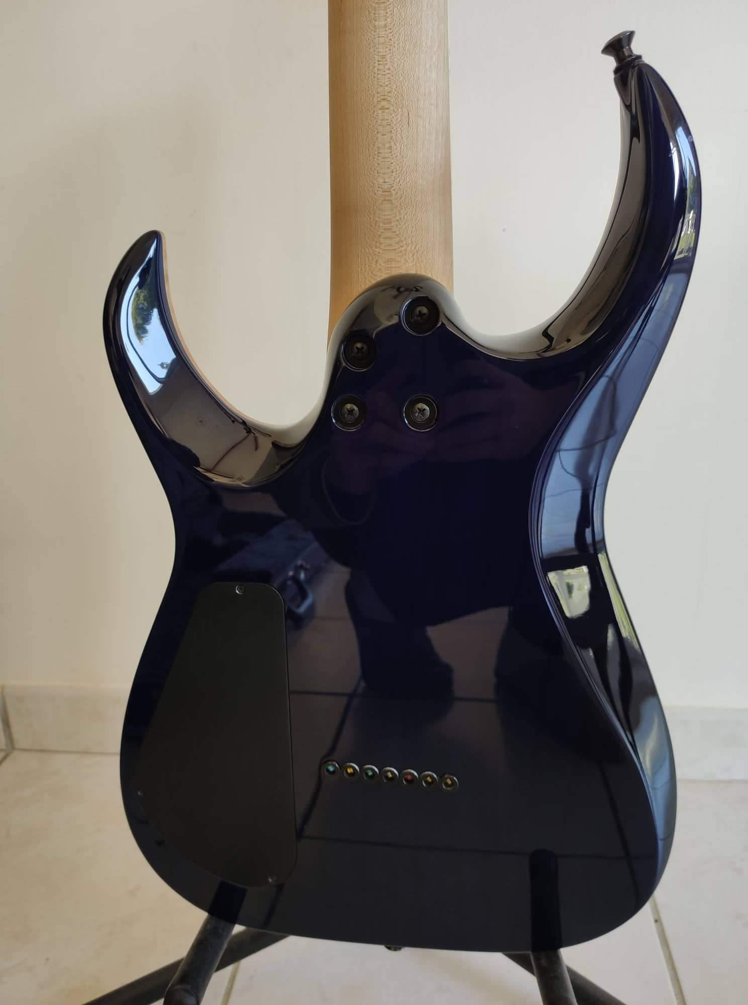 USA Signature Misha Mansoor Juggernaut HT7 Jackson - Audiofanzine