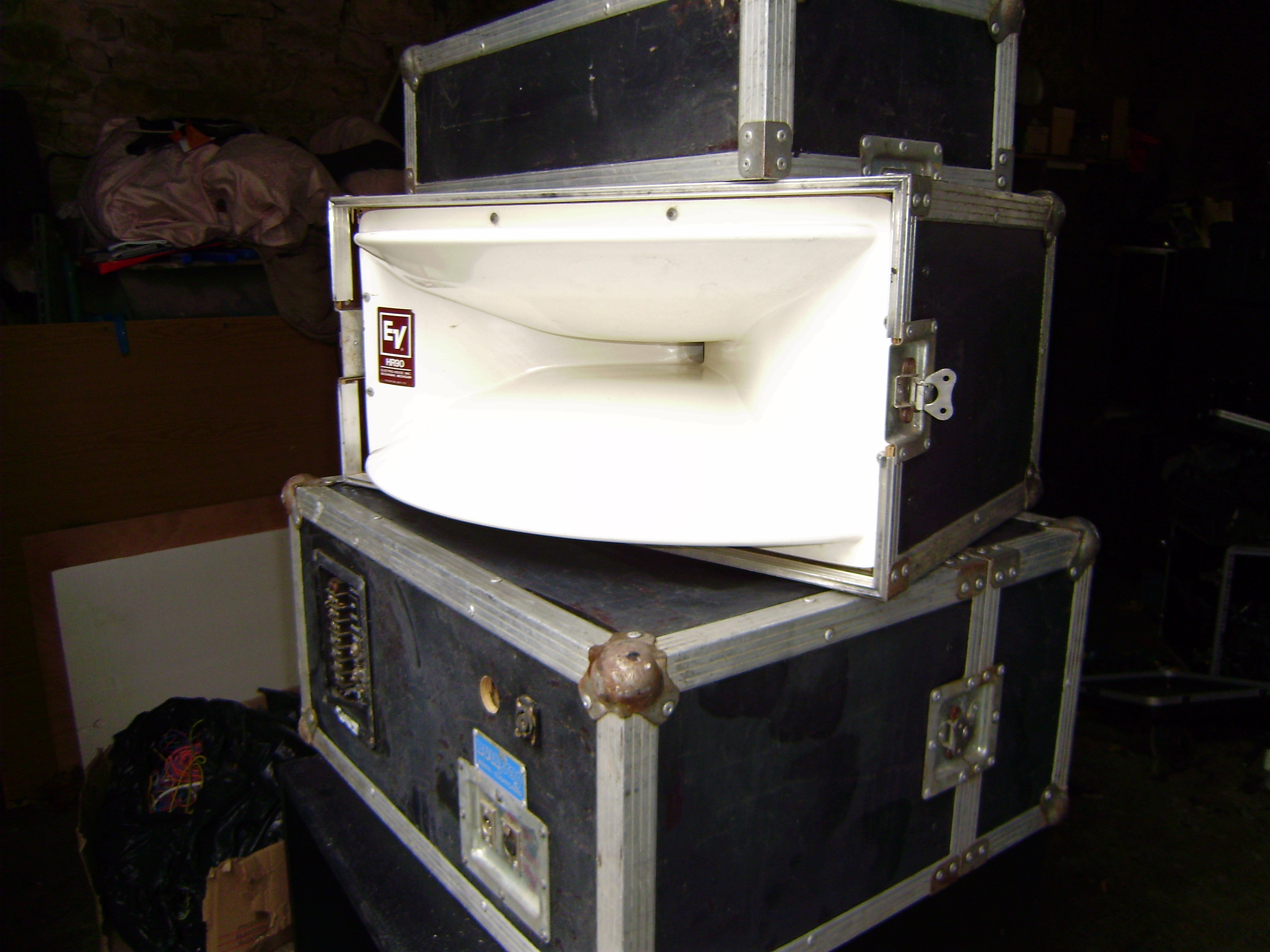 2425H - JBL 2425H - Audiofanzine