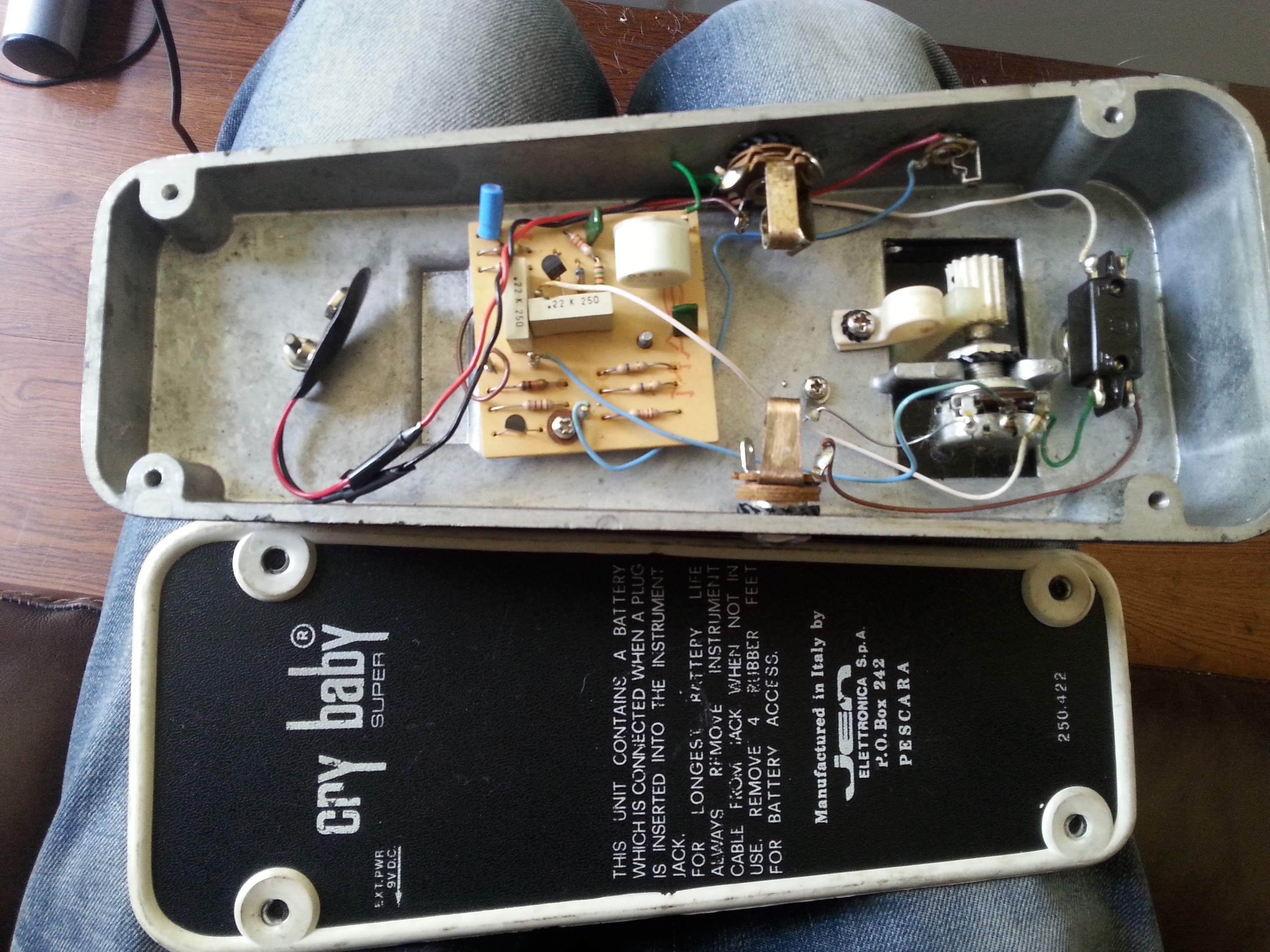 CRY BABY SUPER - JEN cry baby super - Audiofanzine