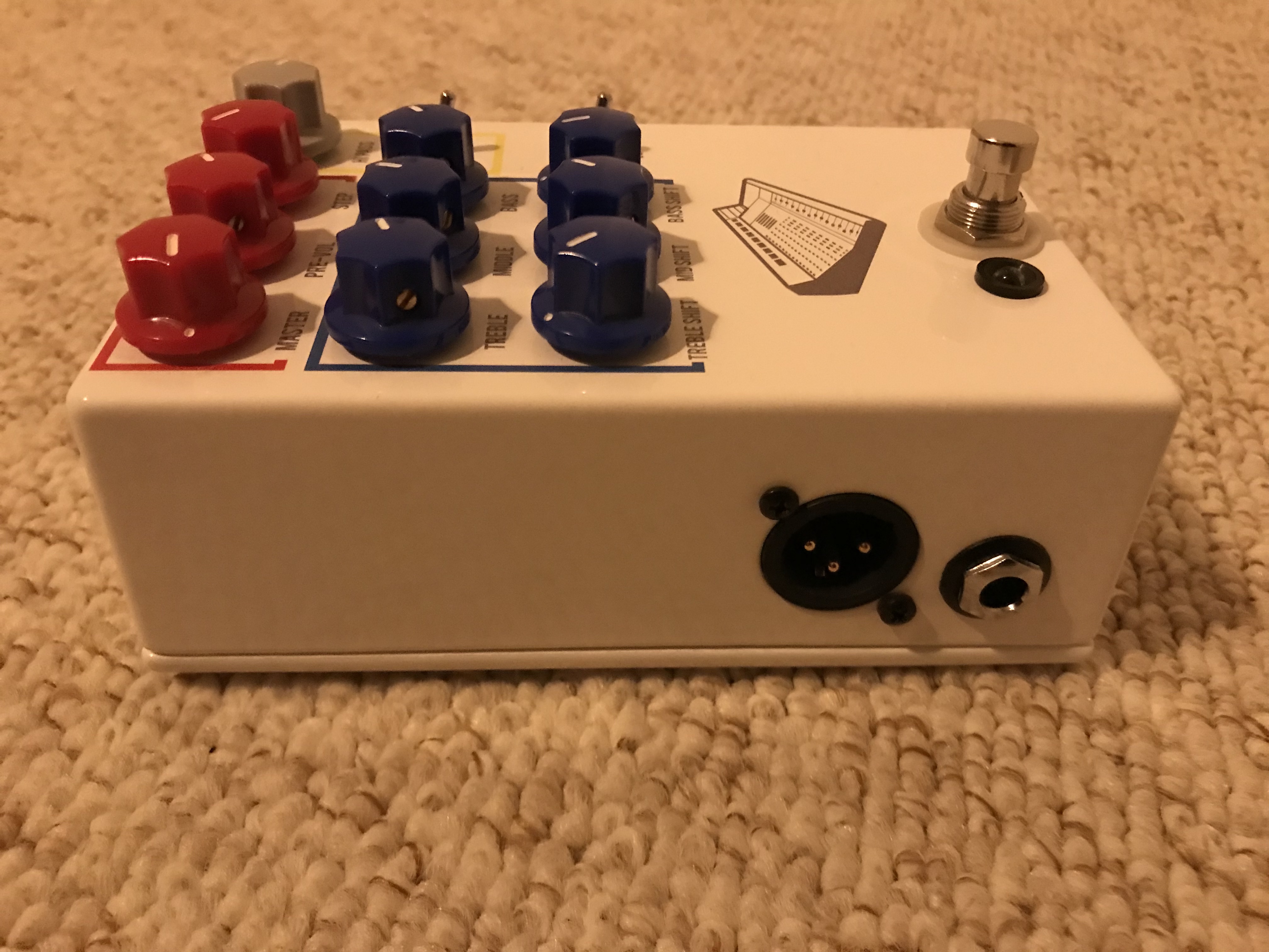 Colour Box V2 - JHS Pedals Colour Box V2 - Audiofanzine