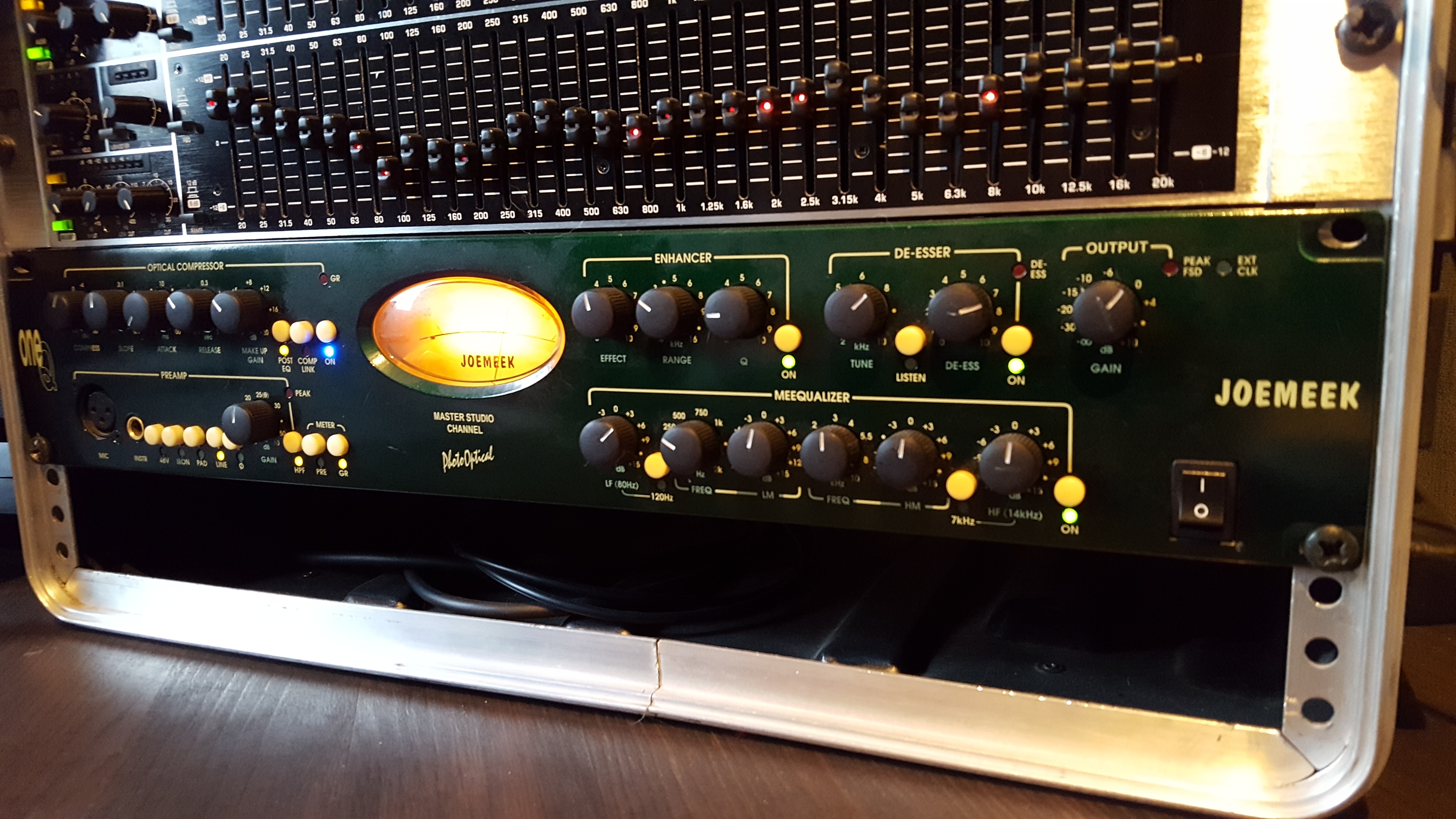 ONEQ - Joemeek OneQ - Audiofanzine