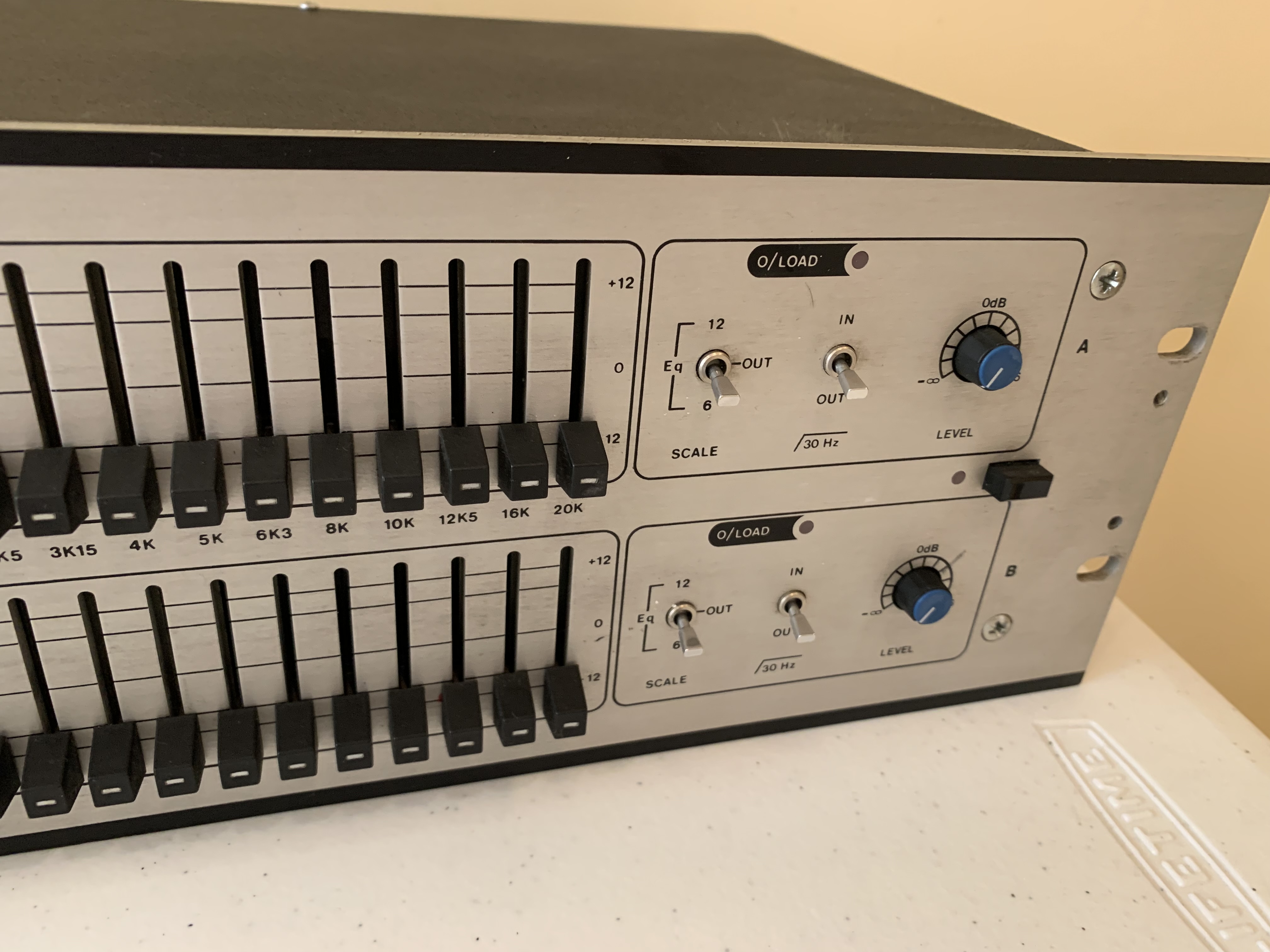 DN 360 - Klark Teknik DN 360 - Audiofanzine