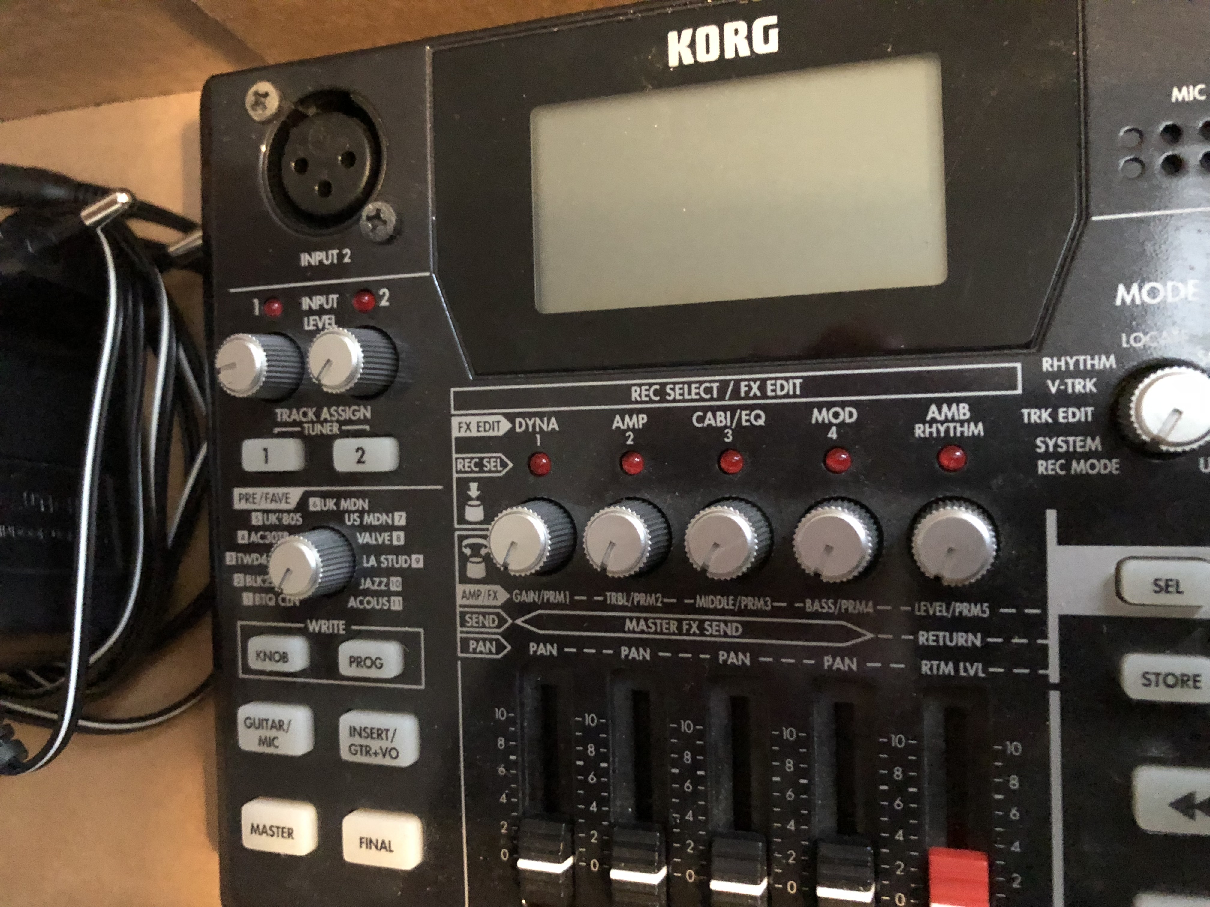 D4 - Korg D4 - Audiofanzine