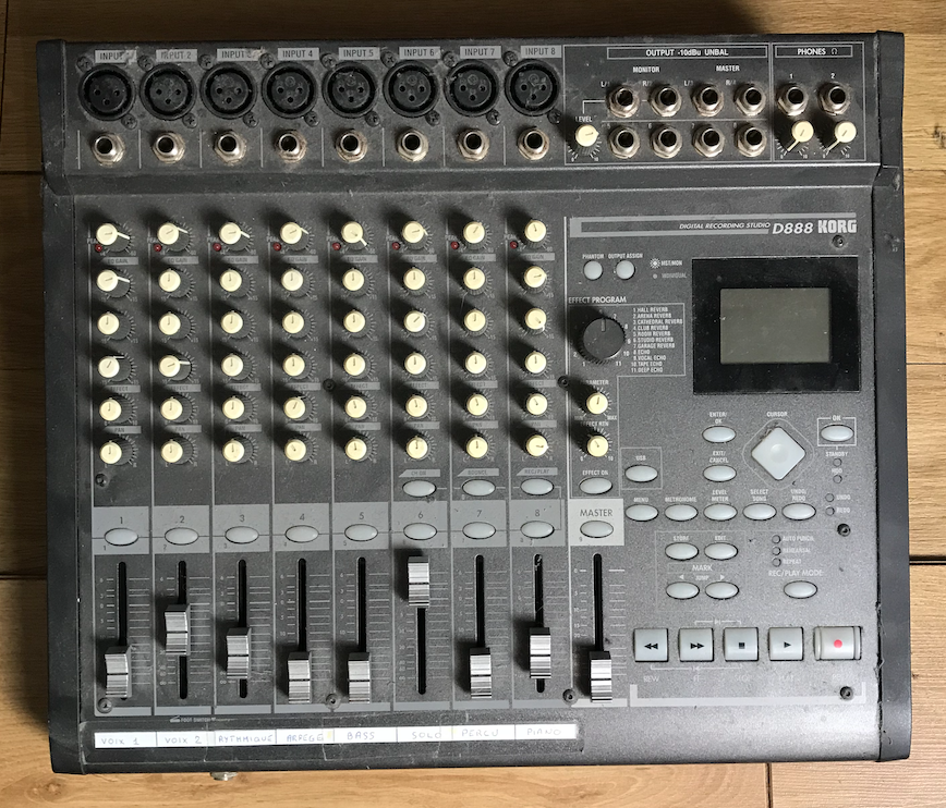 D888 - Korg D888 - Audiofanzine