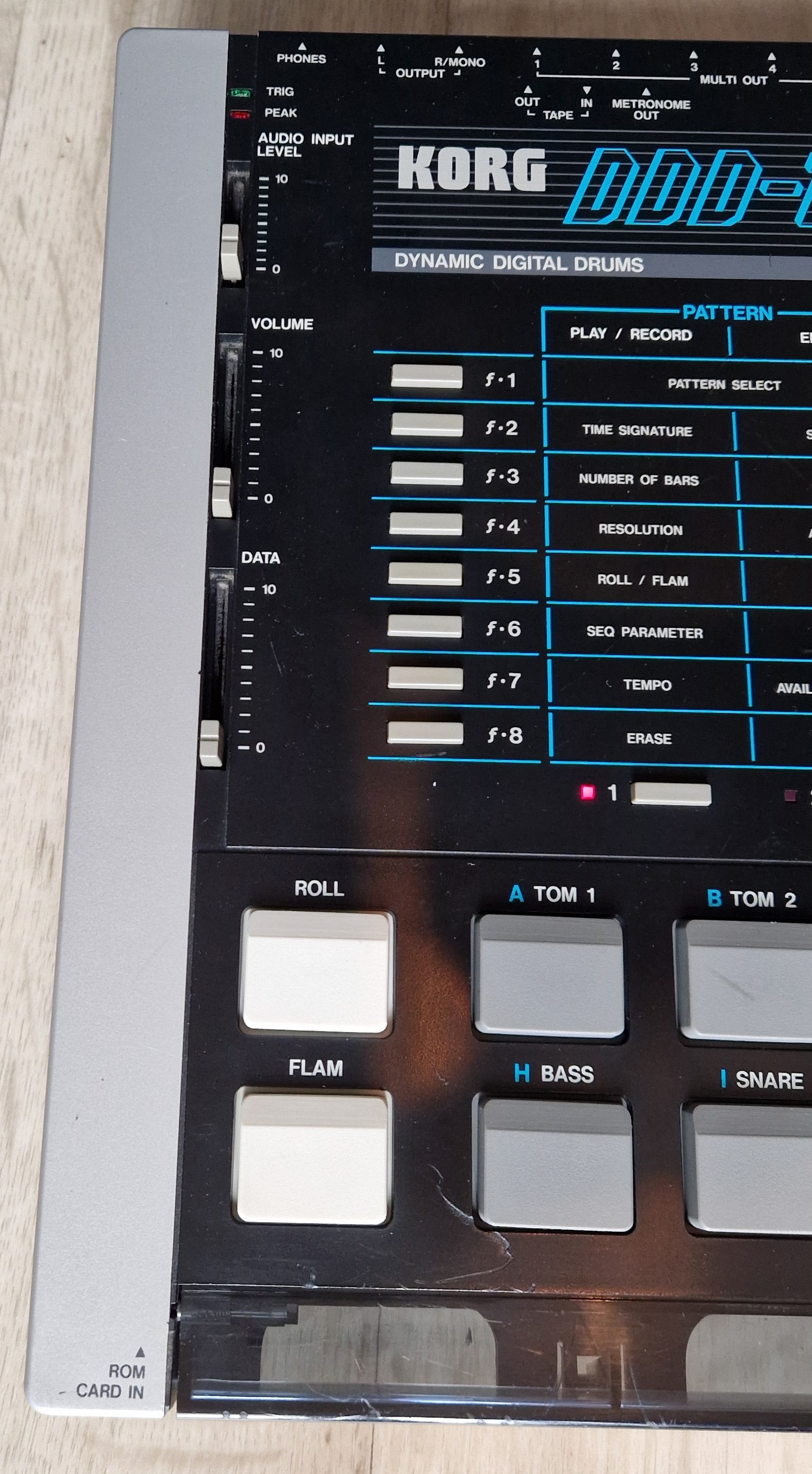 DDD-1 Dynamic Digital Drums - Korg DDD-1 Dynamic Digital Drums ...