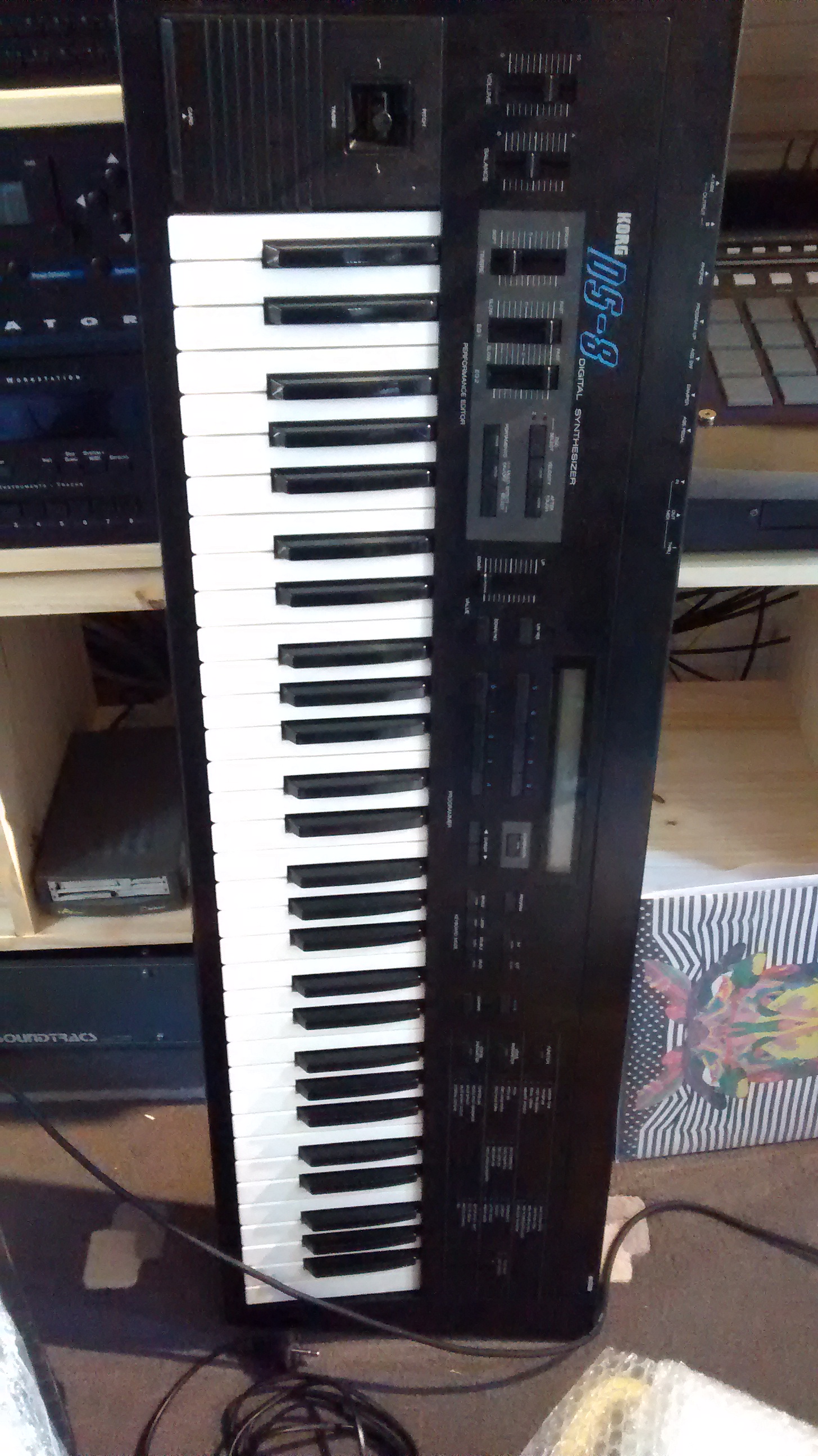 DS8 - Korg Ds8 - Audiofanzine