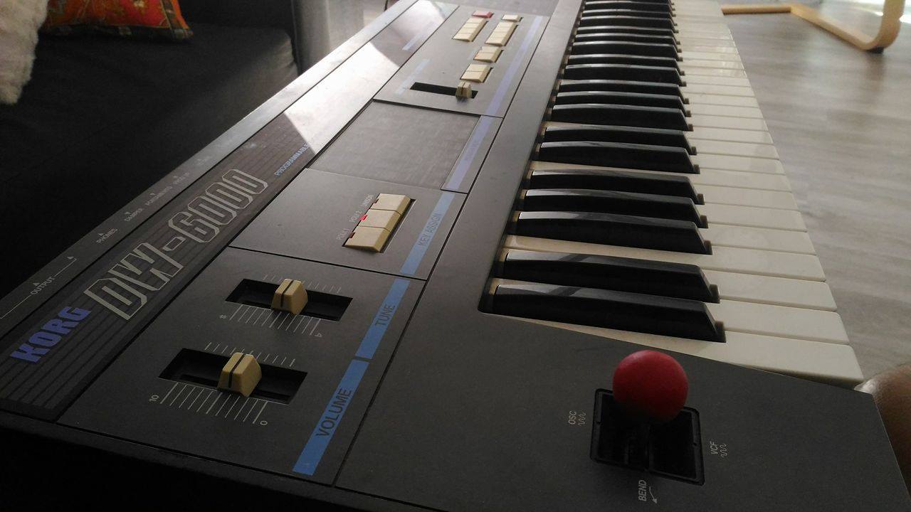 DW-6000 - Korg Dw-6000 - Audiofanzine