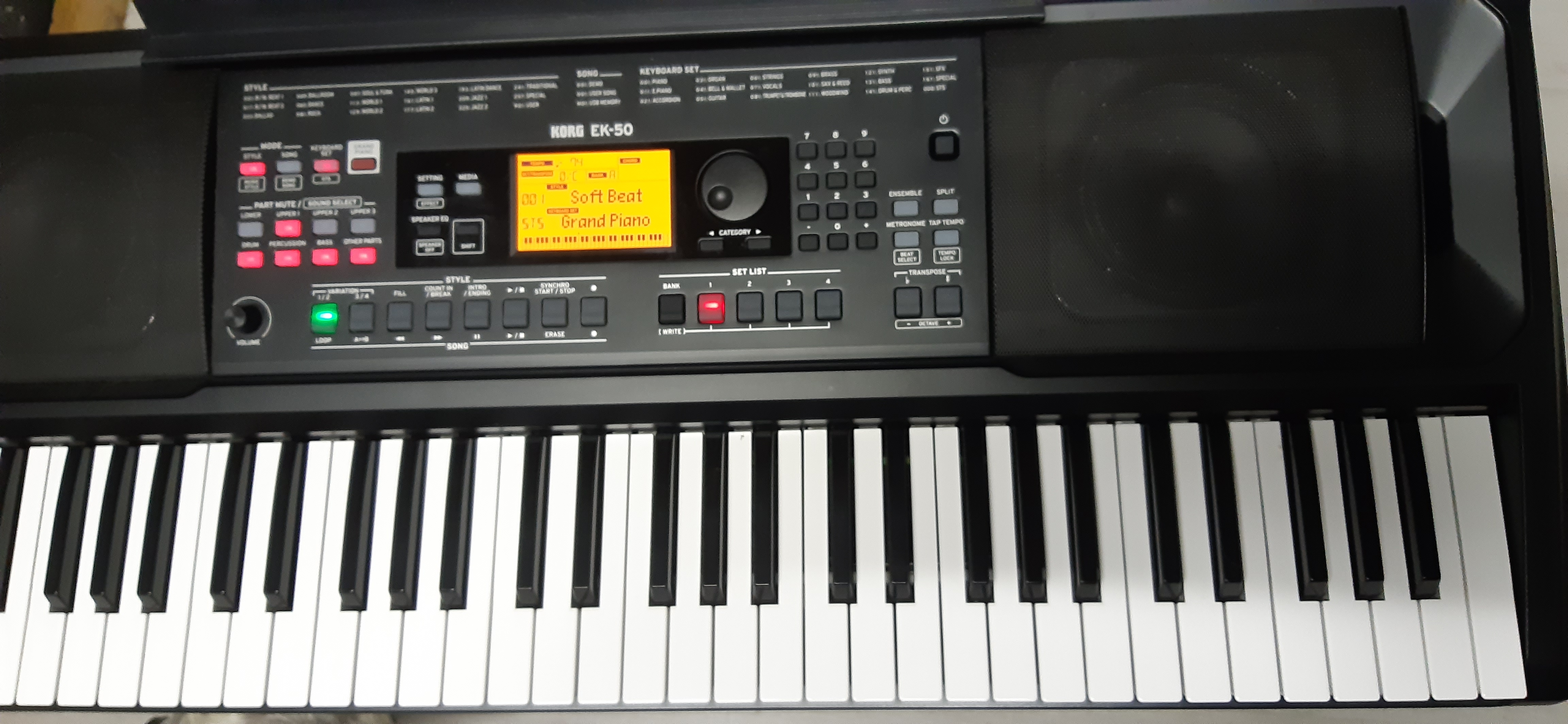 EK-50 - Korg EK-50 - Audiofanzine