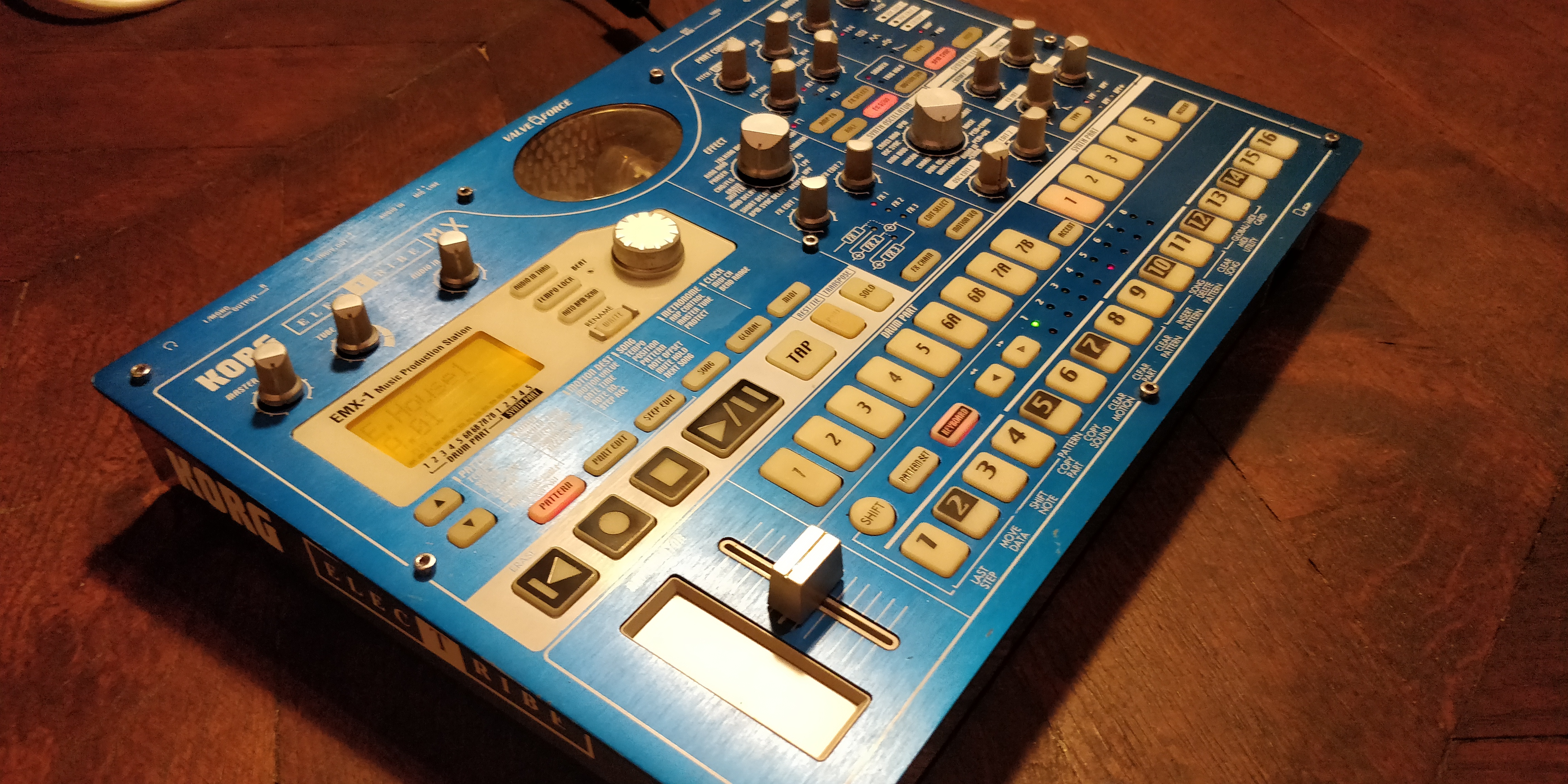 ElecTribe EMX1 - Korg ElecTribe EMX1 - Audiofanzine