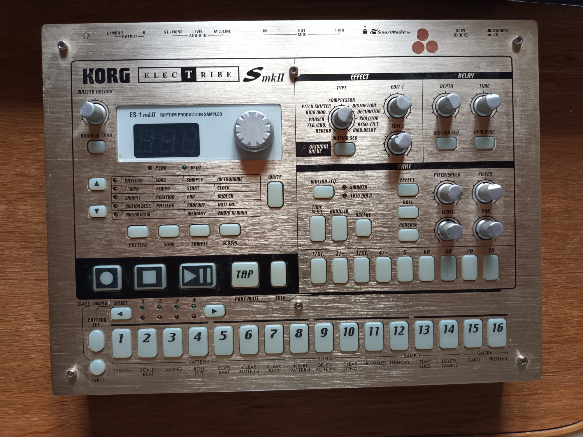 ElecTribe Es-1 MkII - Korg ElecTribe Es-1 MkII - Audiofanzine