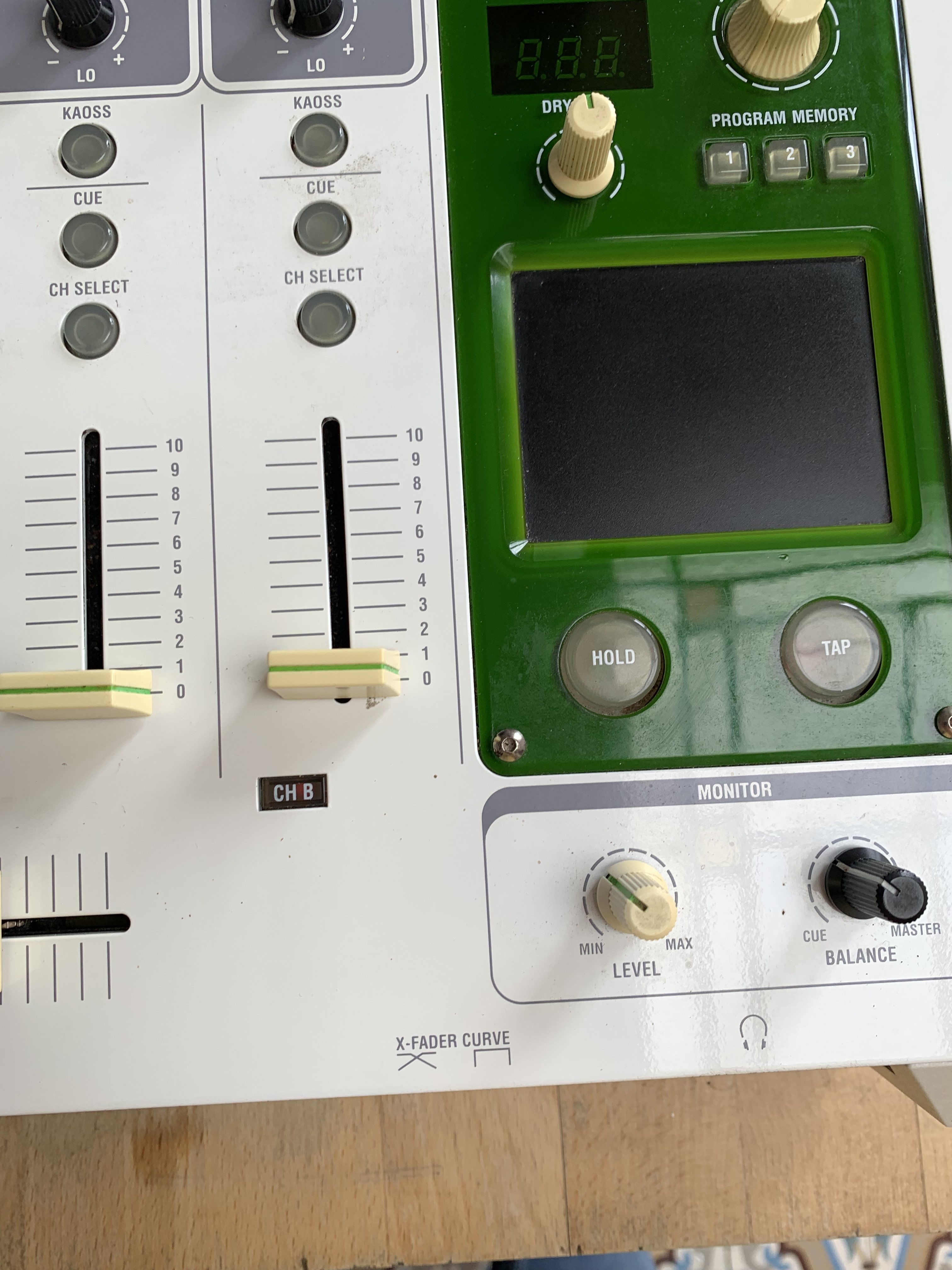 KM-402 - Korg KM-402 - Audiofanzine