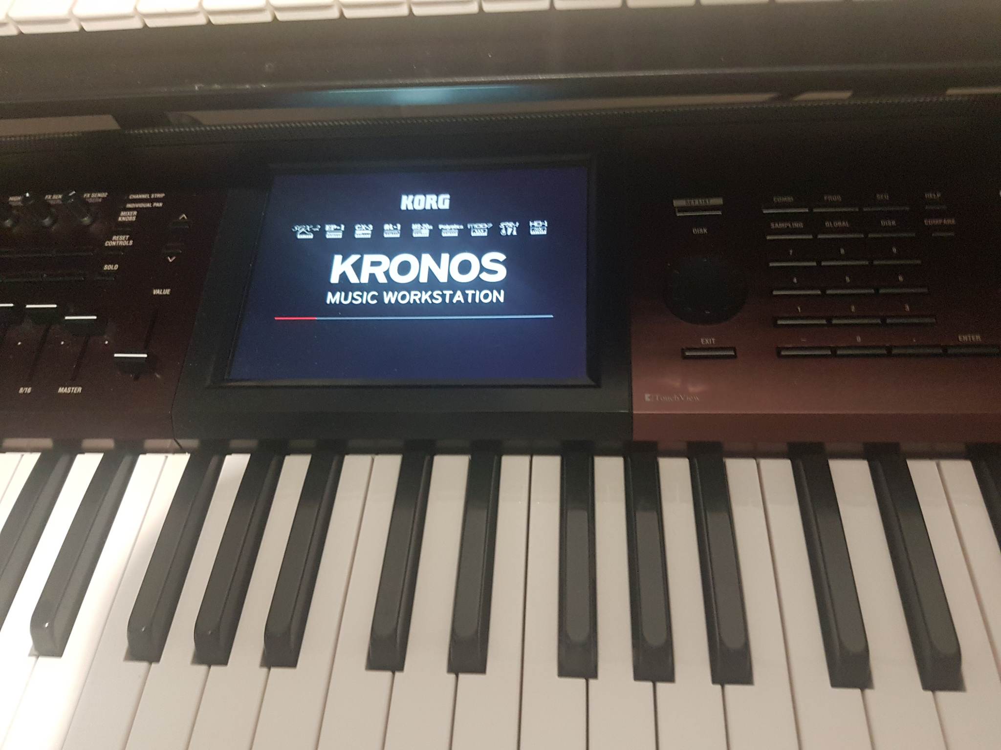 Kronos 2 88 - Korg Kronos 2 88 - Audiofanzine