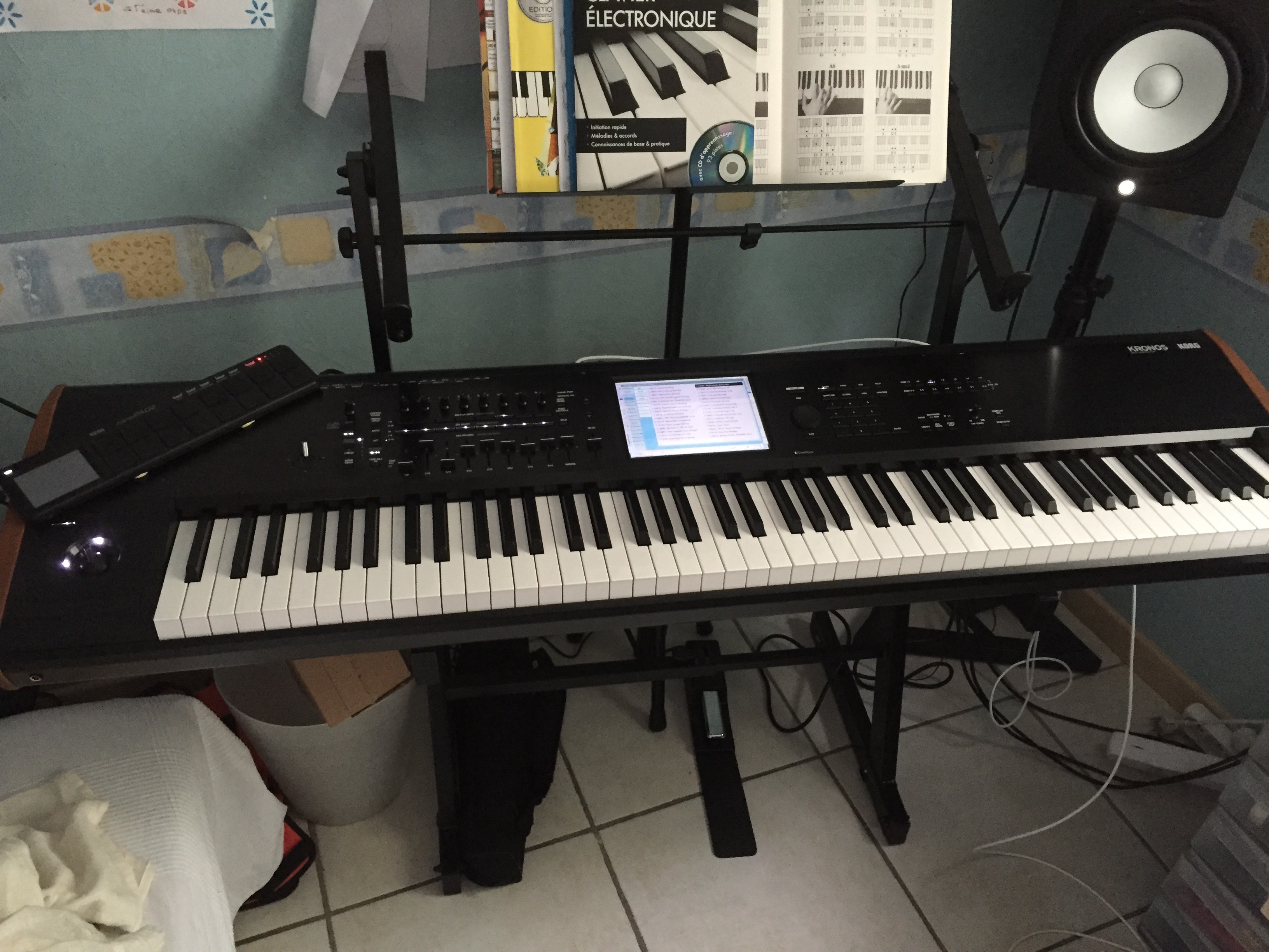 Photo Korg Kronos 88 (2015) : Korg Kronos 88 (2015) (3291) (#1100350 ...