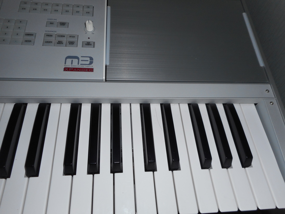 M3 73 - Korg M3 73 - Audiofanzine