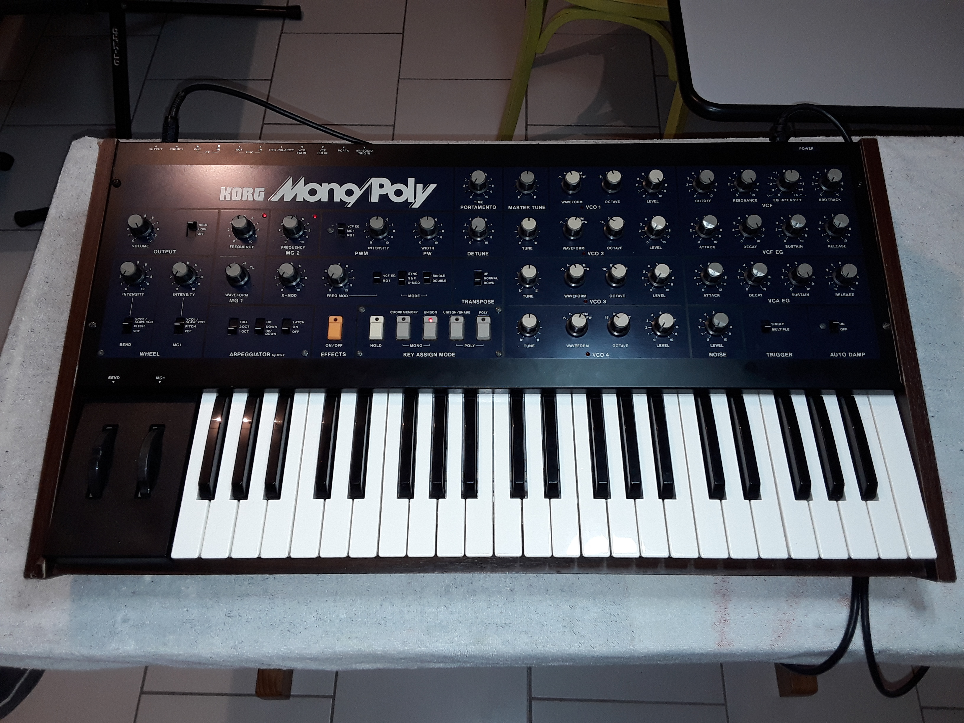 MONO/POLY - Korg Mono/Poly - Audiofanzine