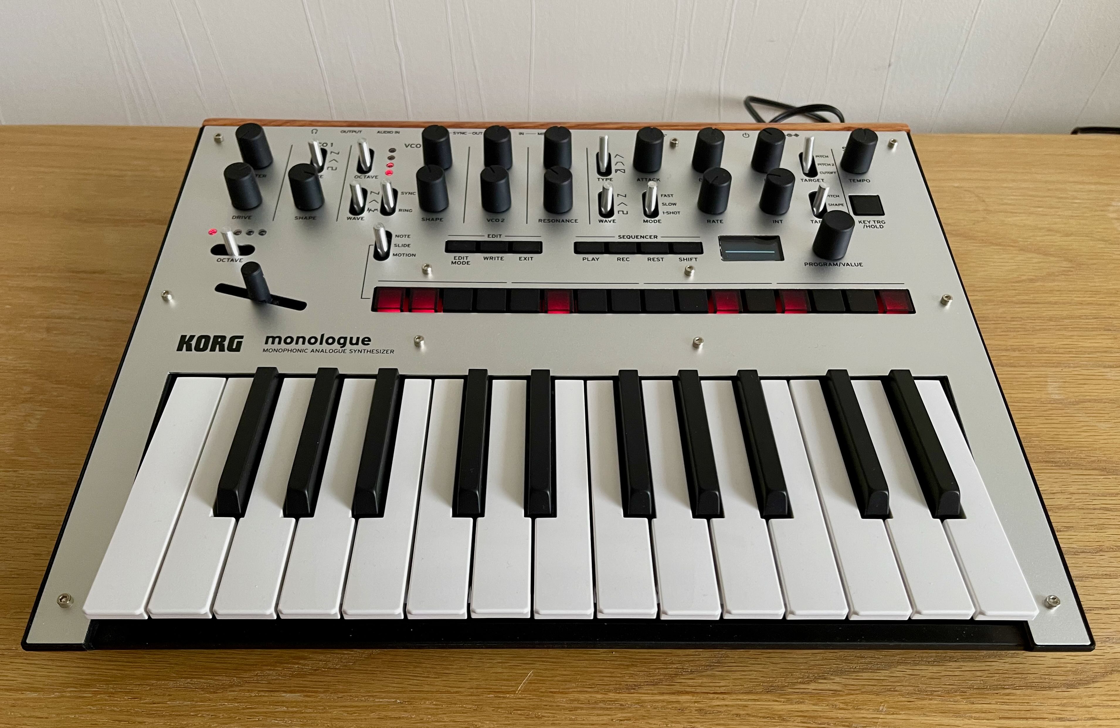 Monologue - Korg Monologue - Audiofanzine
