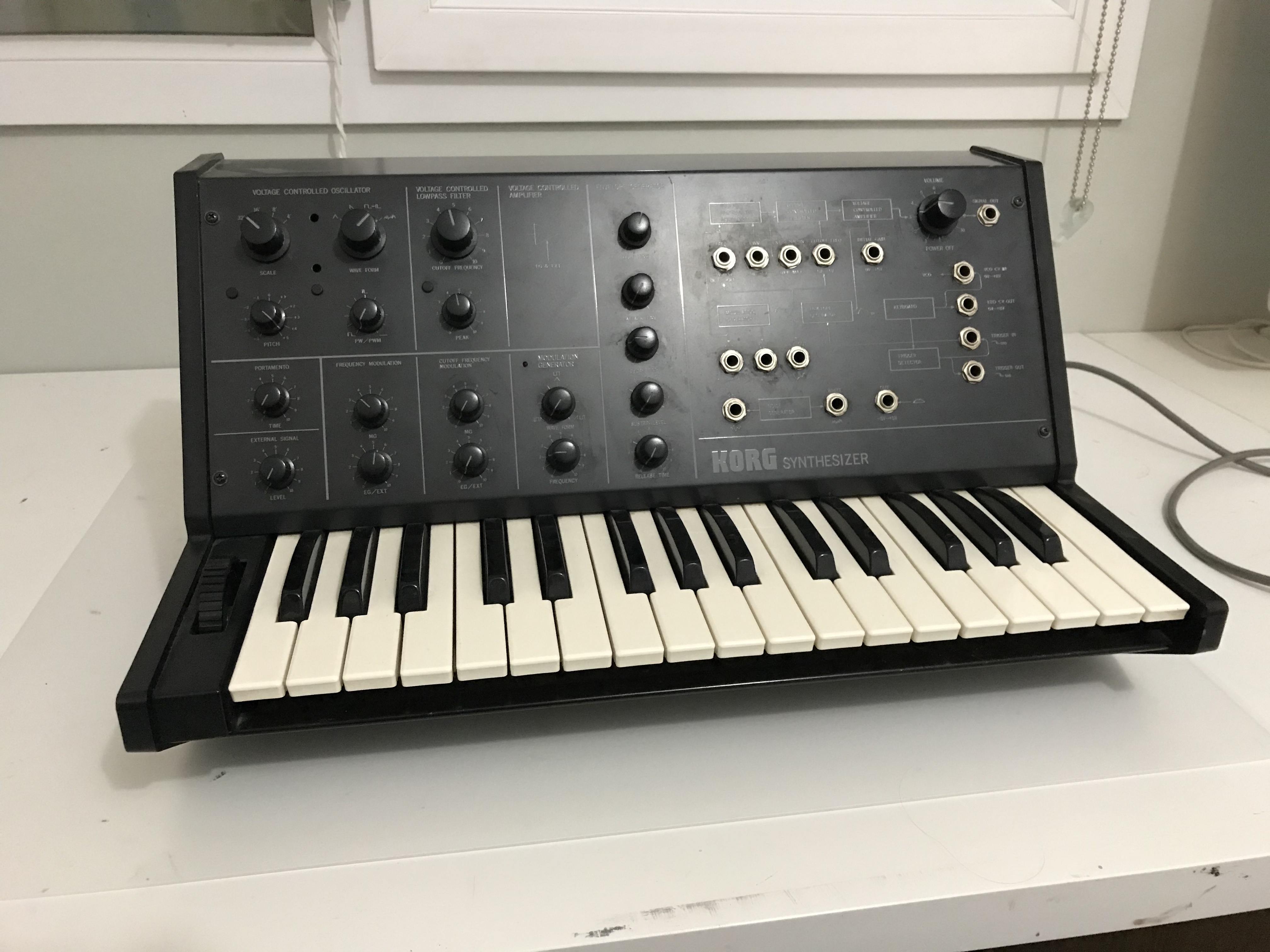 MS-10 - Korg Ms-10 - Audiofanzine