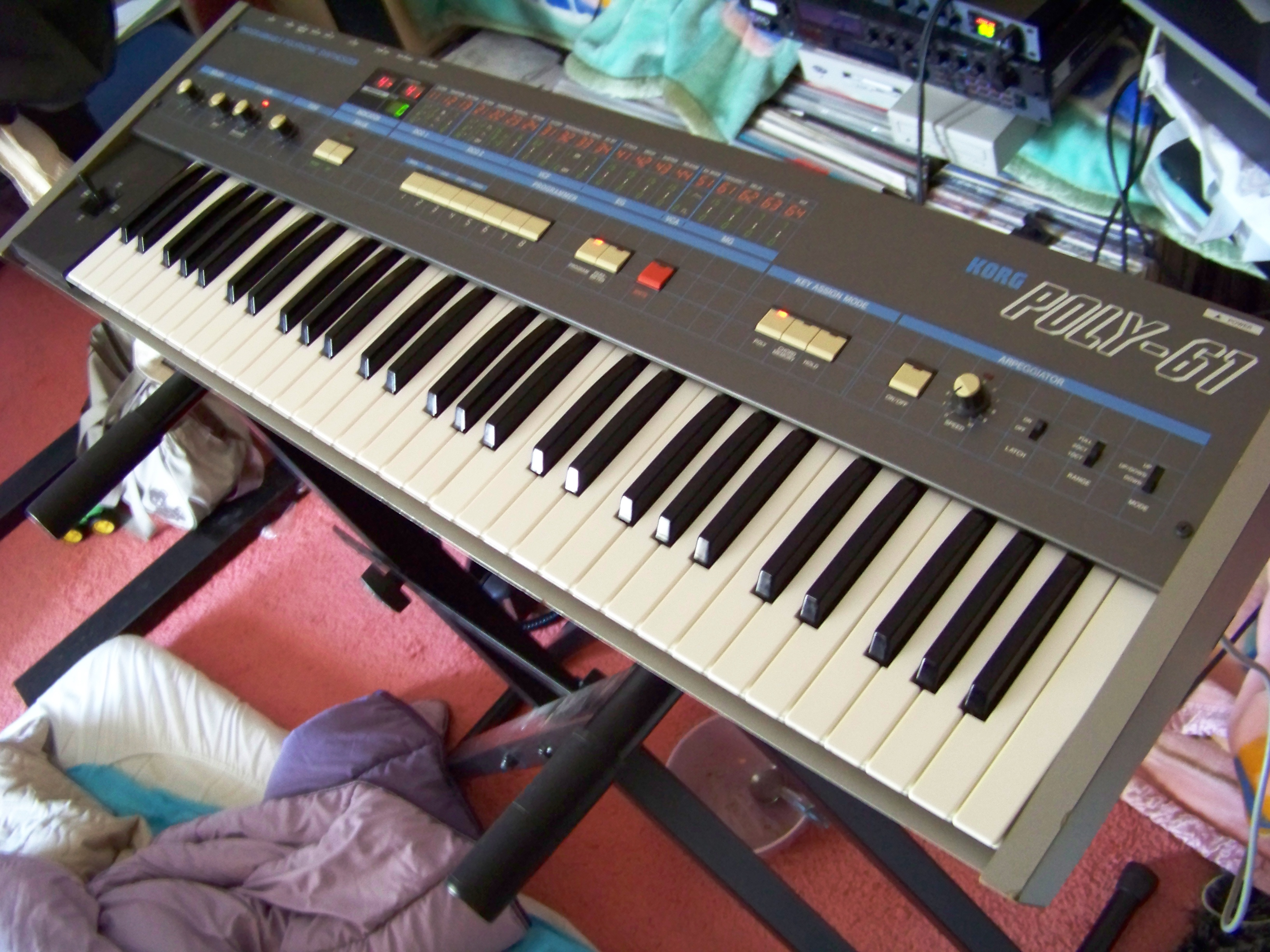 Photo Korg Poly-61 : Korg Poly-61 (98658) (#1280142) - Audiofanzine