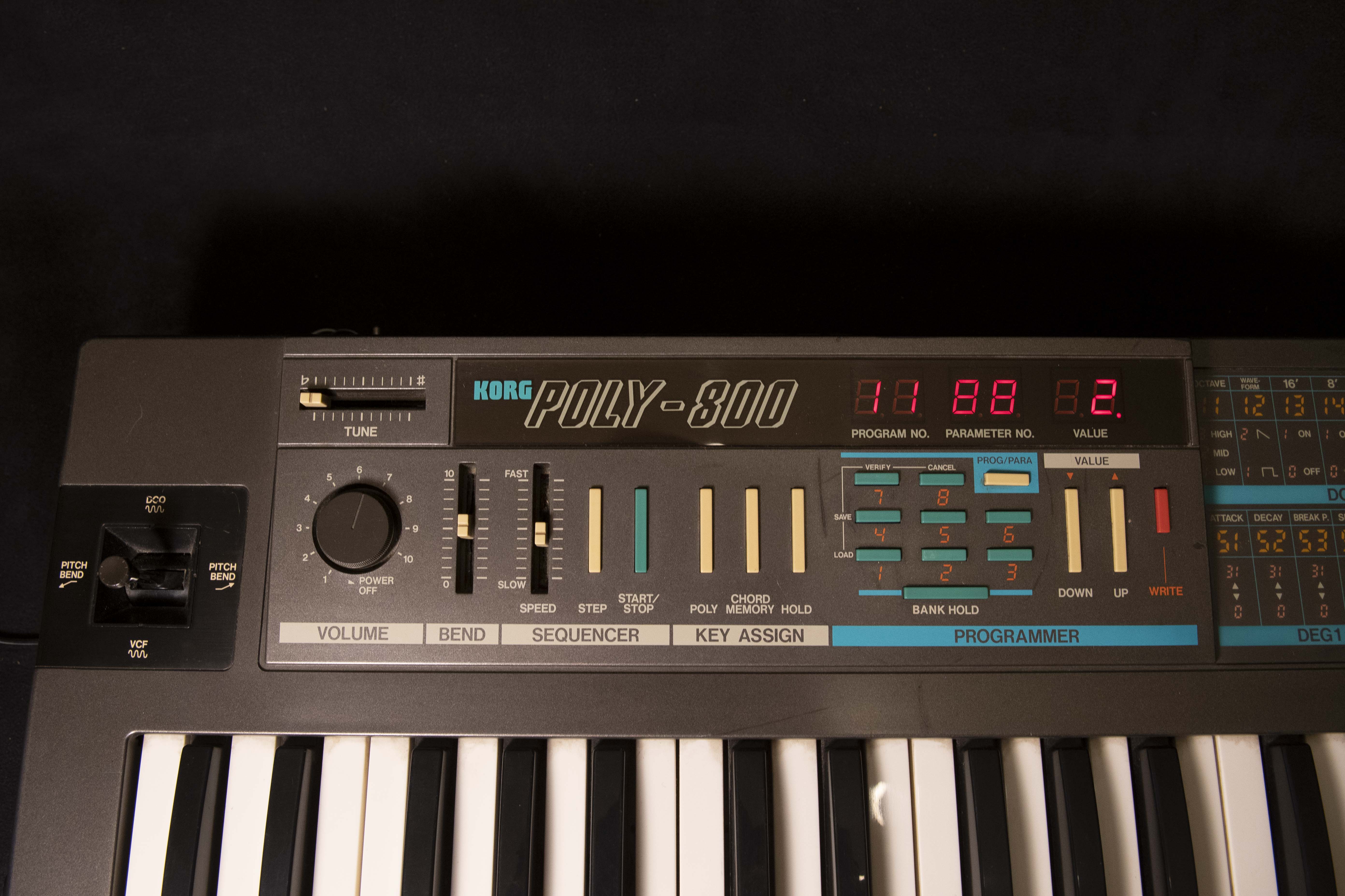 Poly-800 - Korg Poly-800 - Audiofanzine