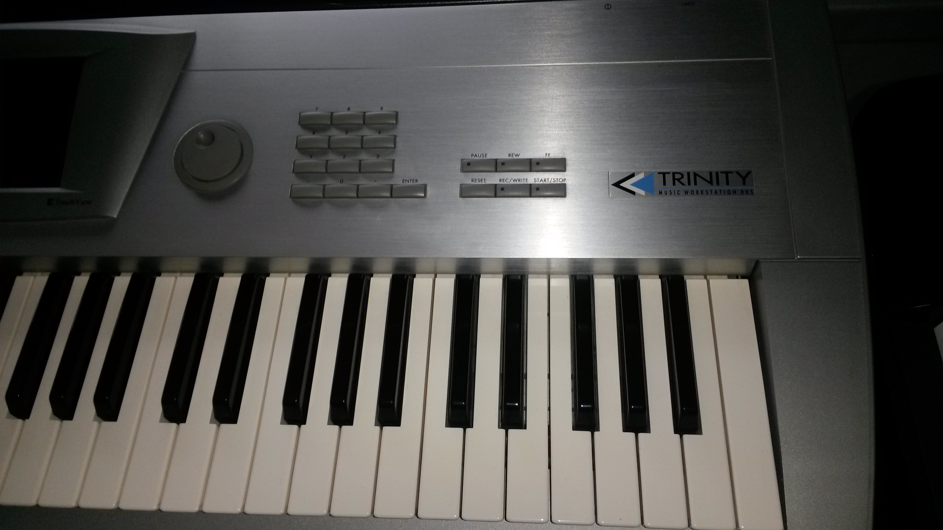 Korg Trinity image (#720097) - Audiofanzine