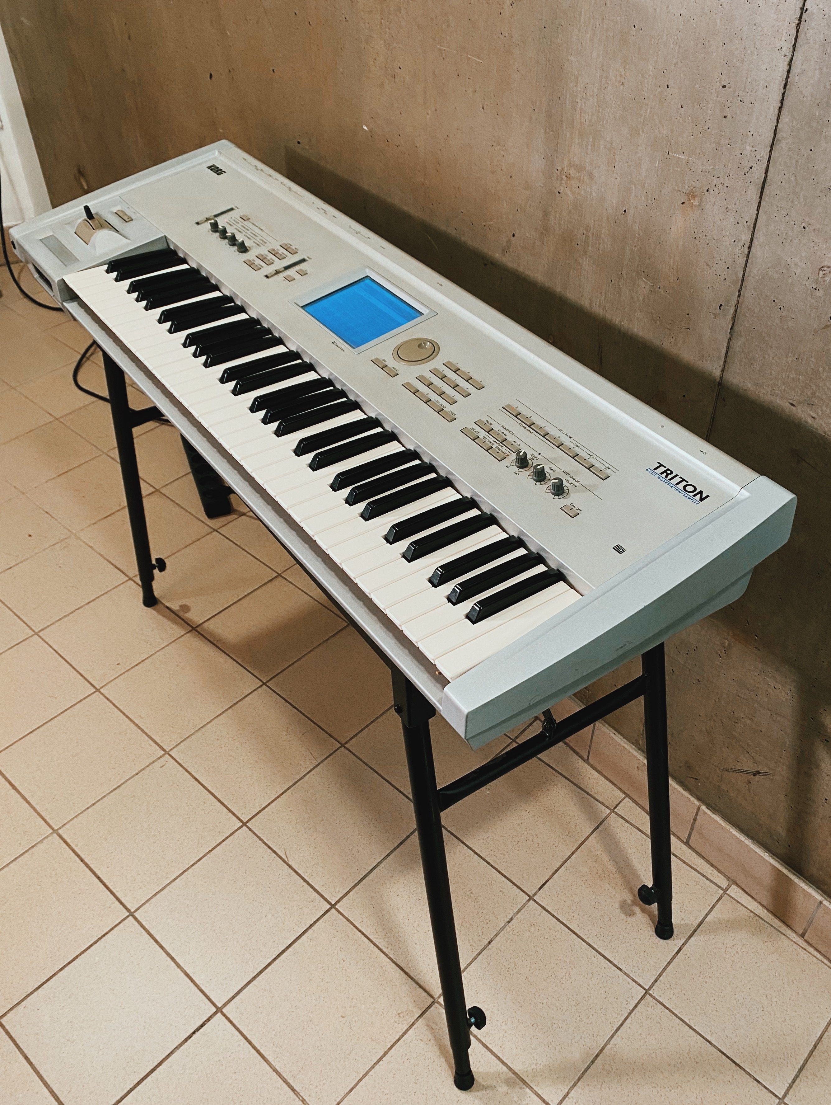 Triton 61 - Korg Triton 61 - Audiofanzine