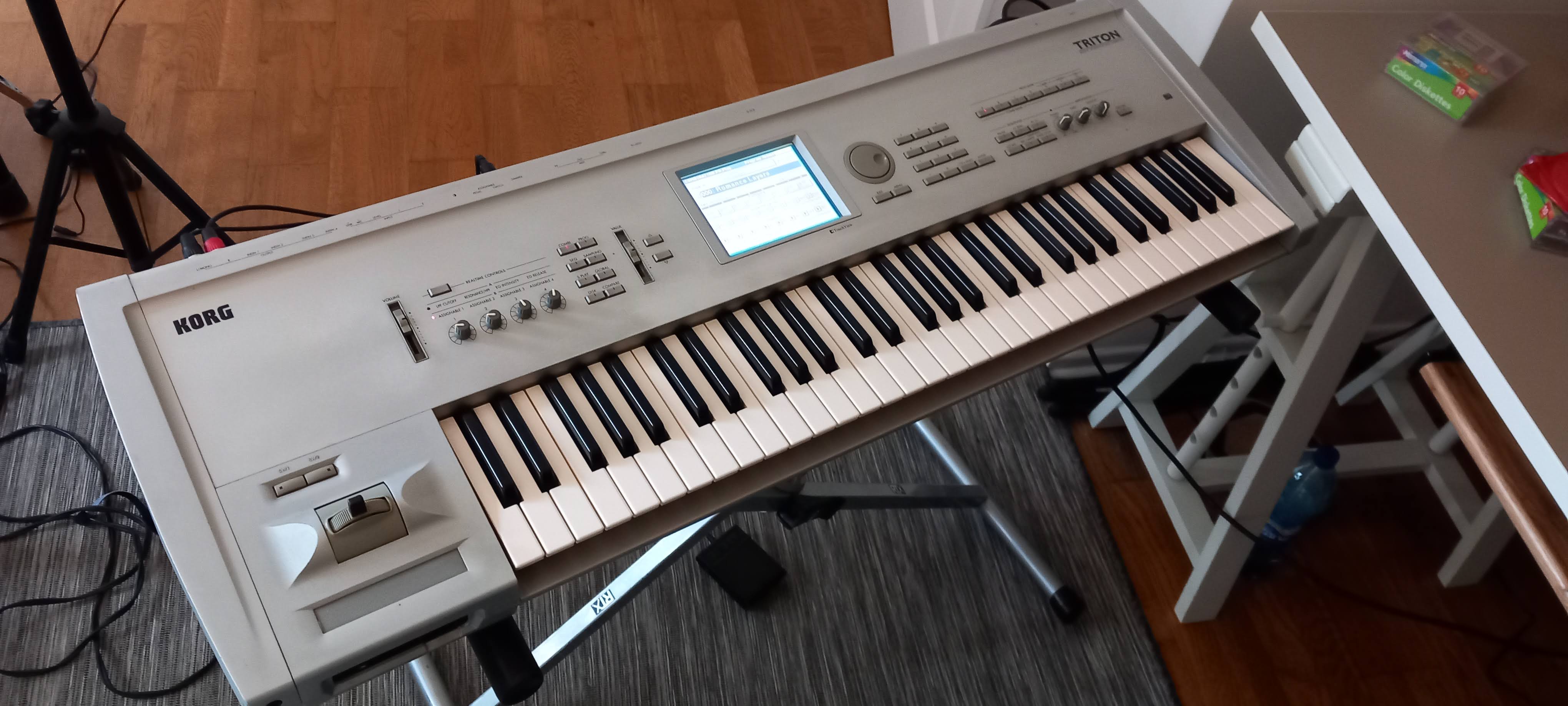 Triton 61 - Korg Triton 61 - Audiofanzine