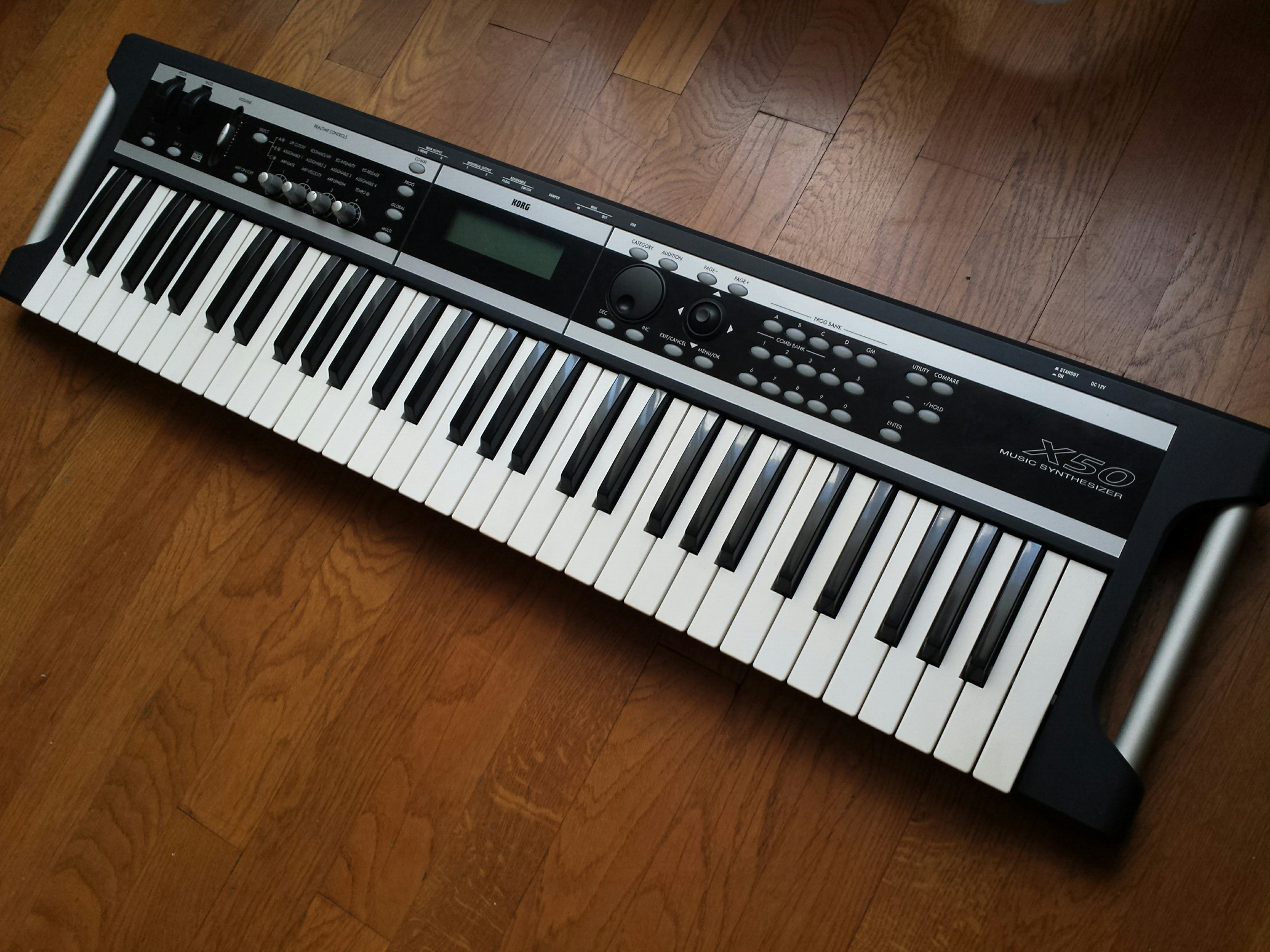 Photo Korg X50 : 1 X50 (#1519276) - Audiofanzine