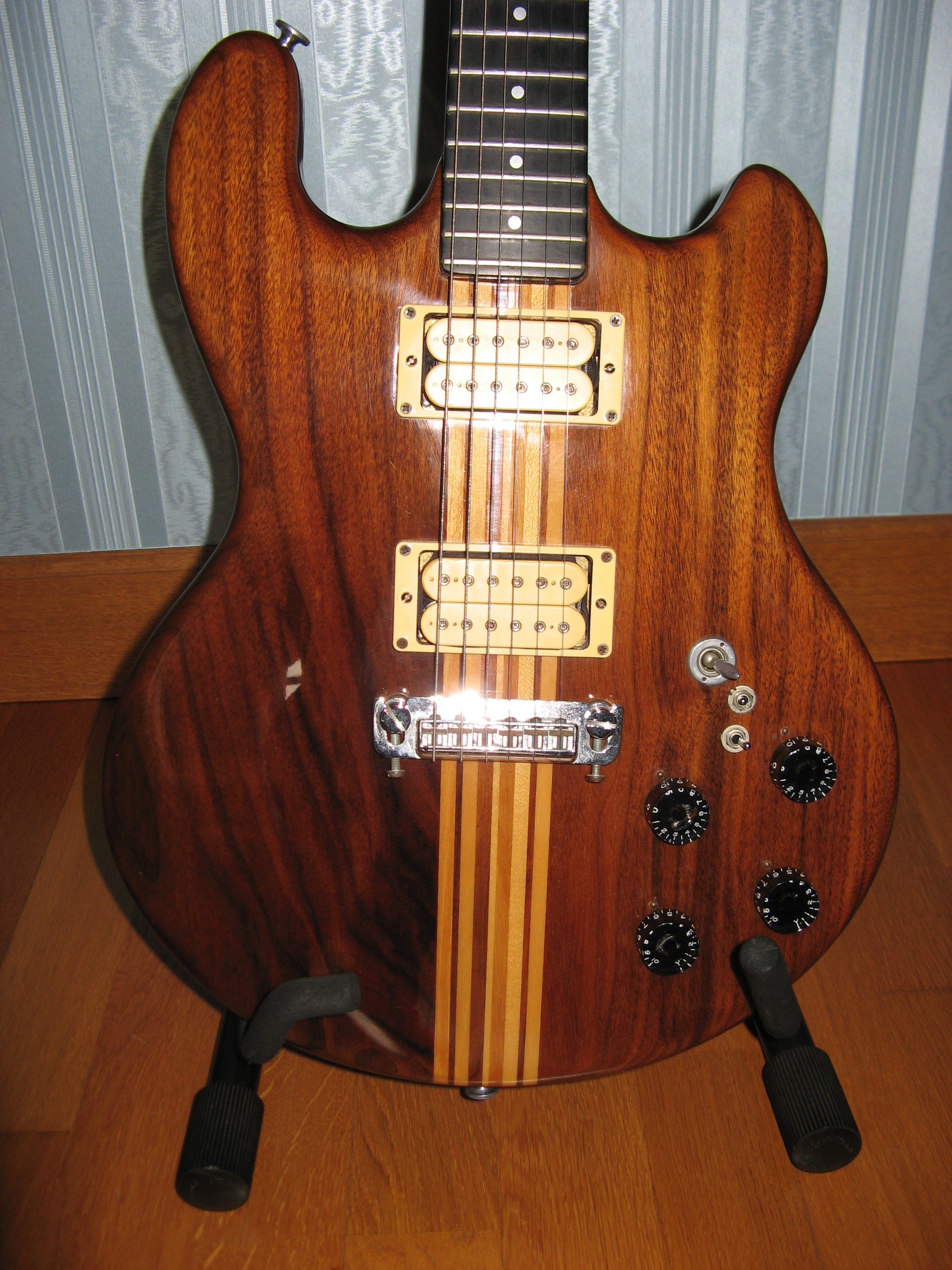 DMZ 2000 - Kramer DMZ 2000 - Audiofanzine