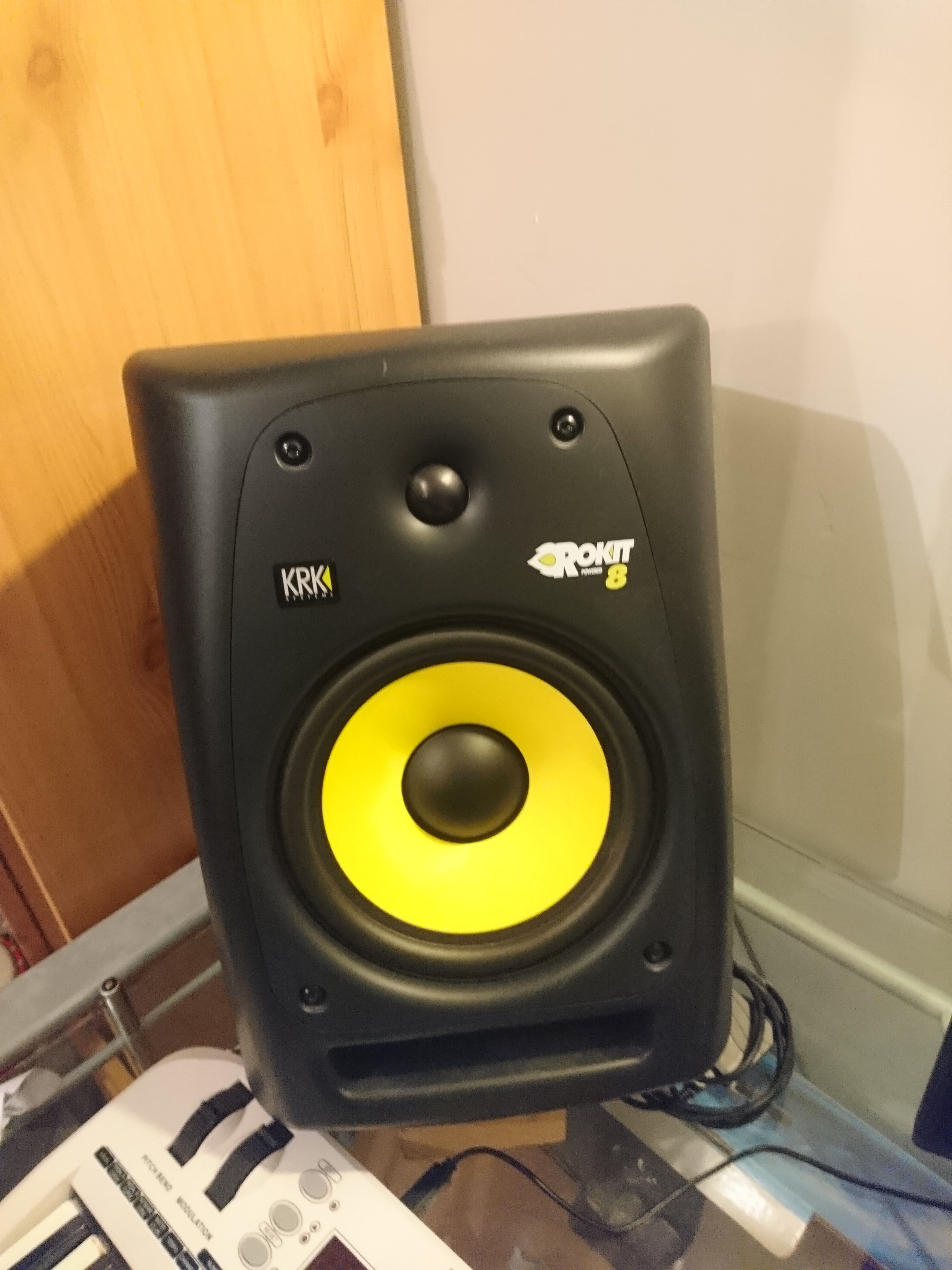 ROKIT 8 G2 - KRK Rokit 8 G2 - Audiofanzine