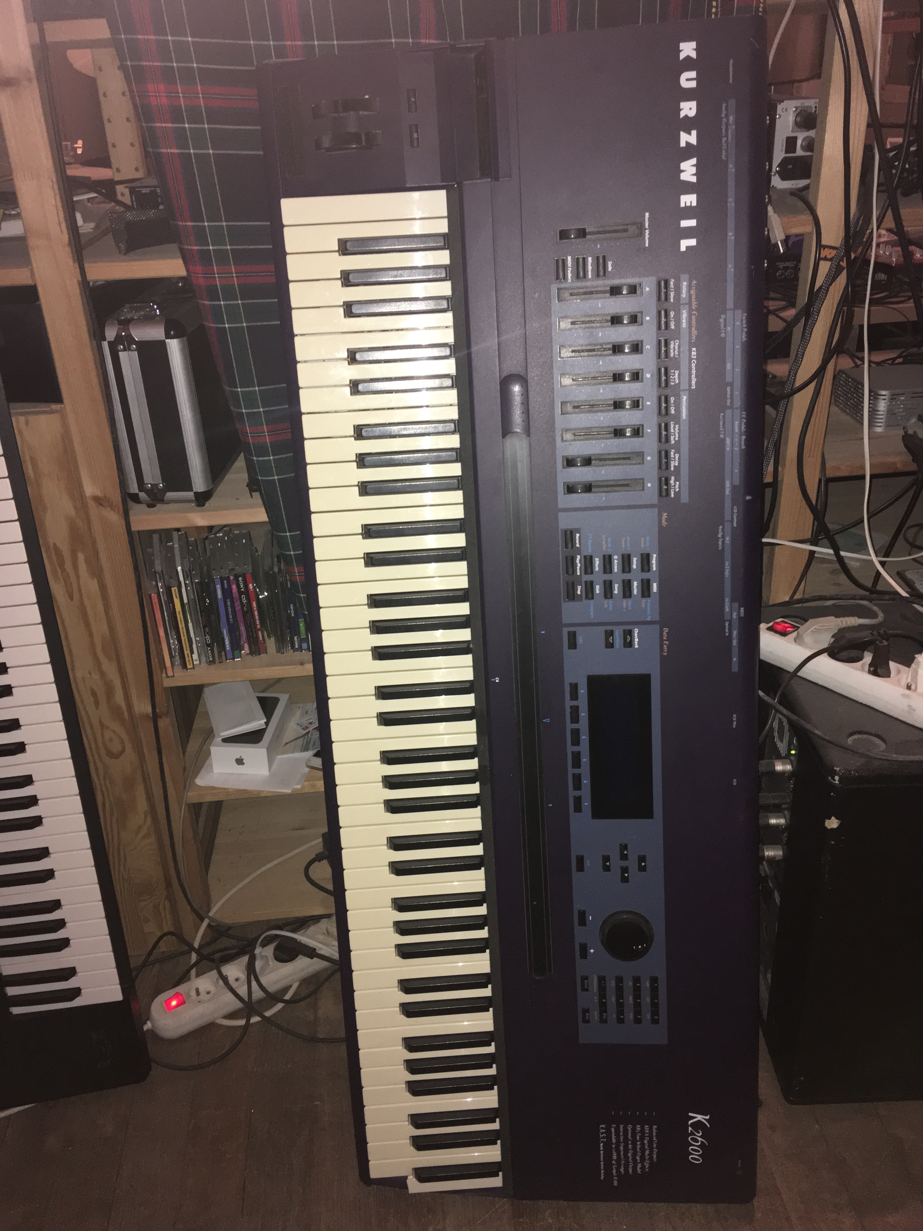 K2600 - 76 KEYS - Kurzweil K2600 - 76 Keys - Audiofanzine