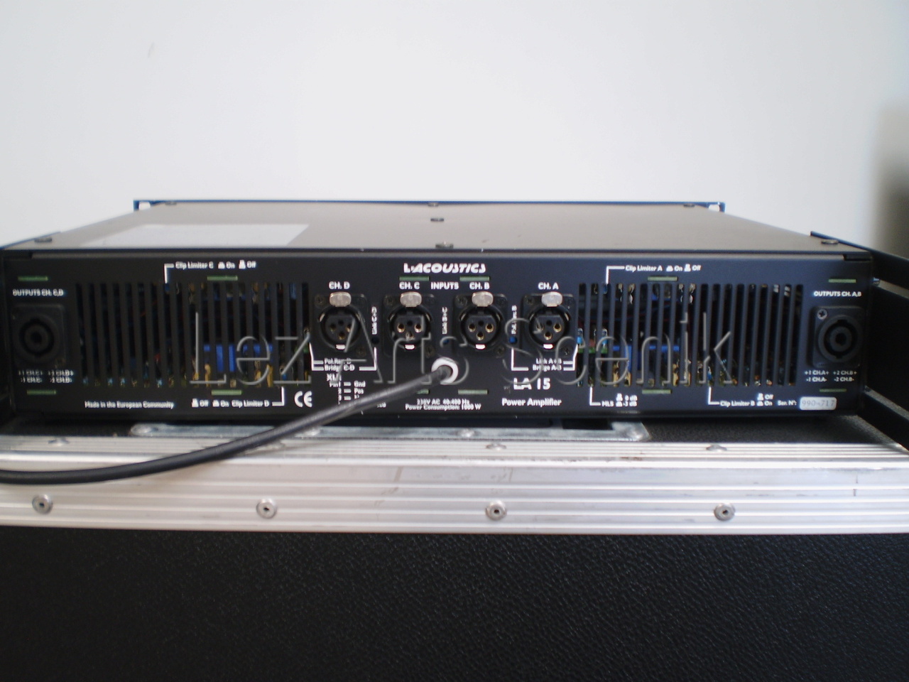 LA 15 - L-Acoustics LA 15 - Audiofanzine