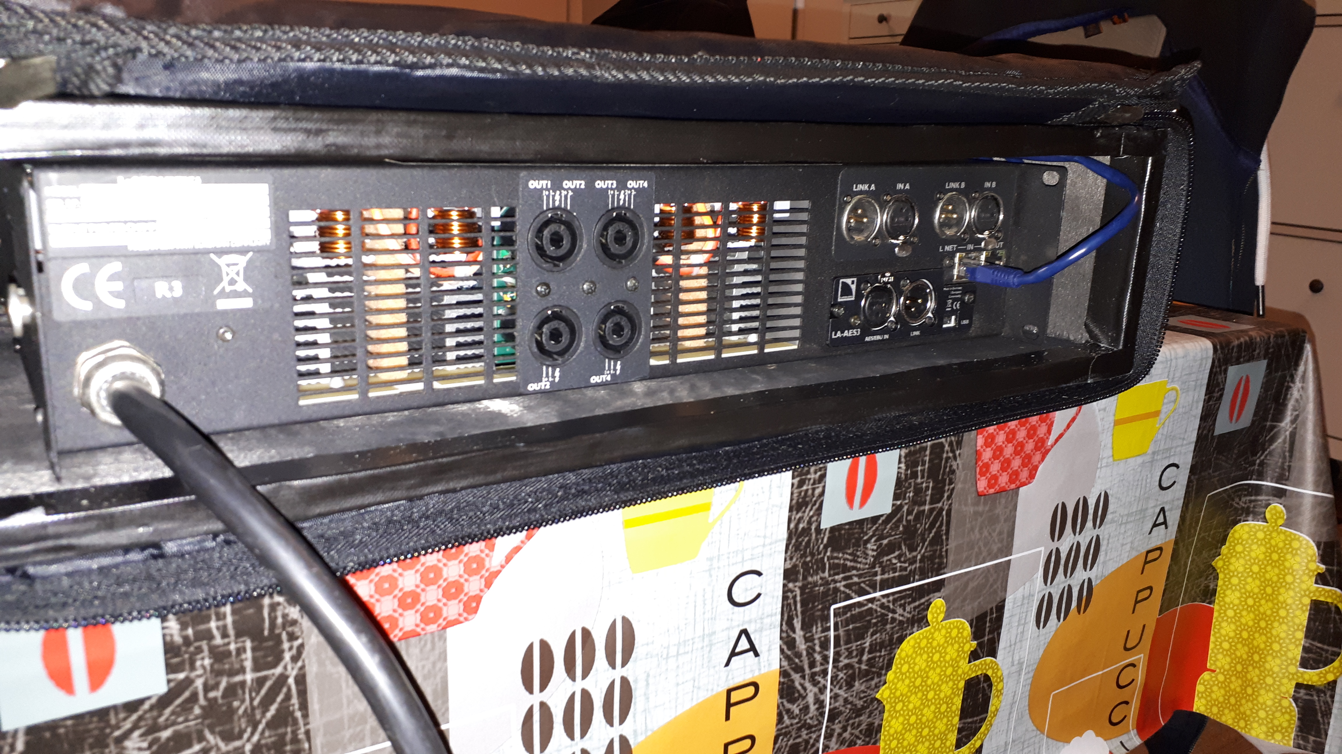 LA4 - L-Acoustics LA4 - Audiofanzine