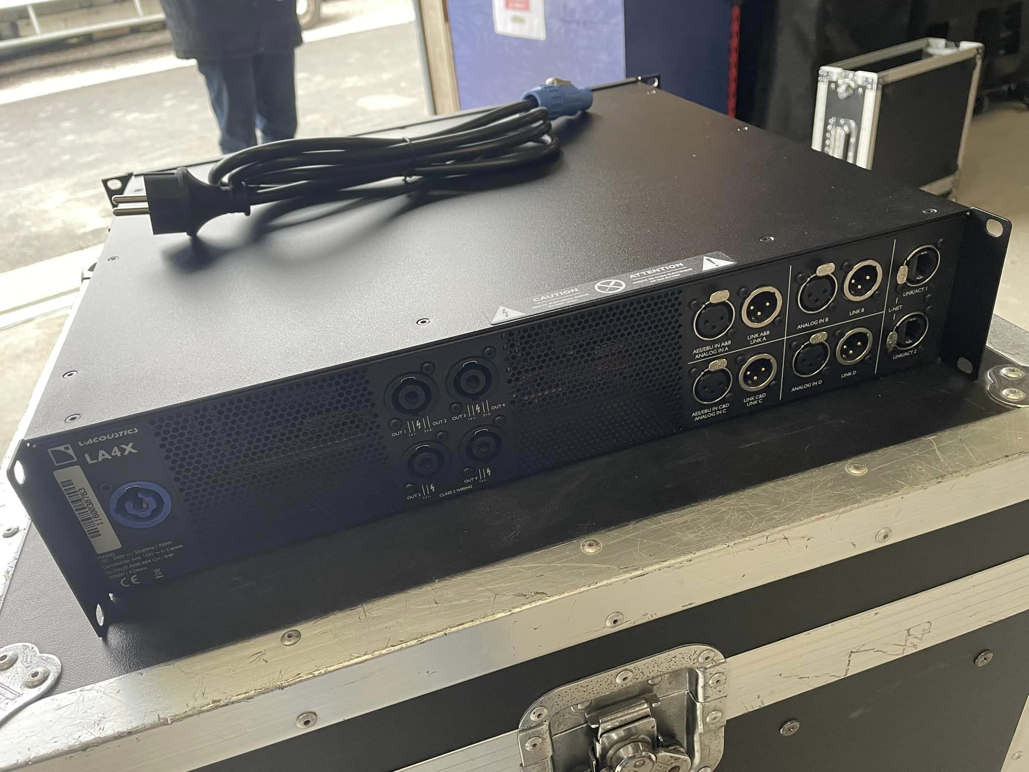 LA4X - L-Acoustics LA4X - Audiofanzine